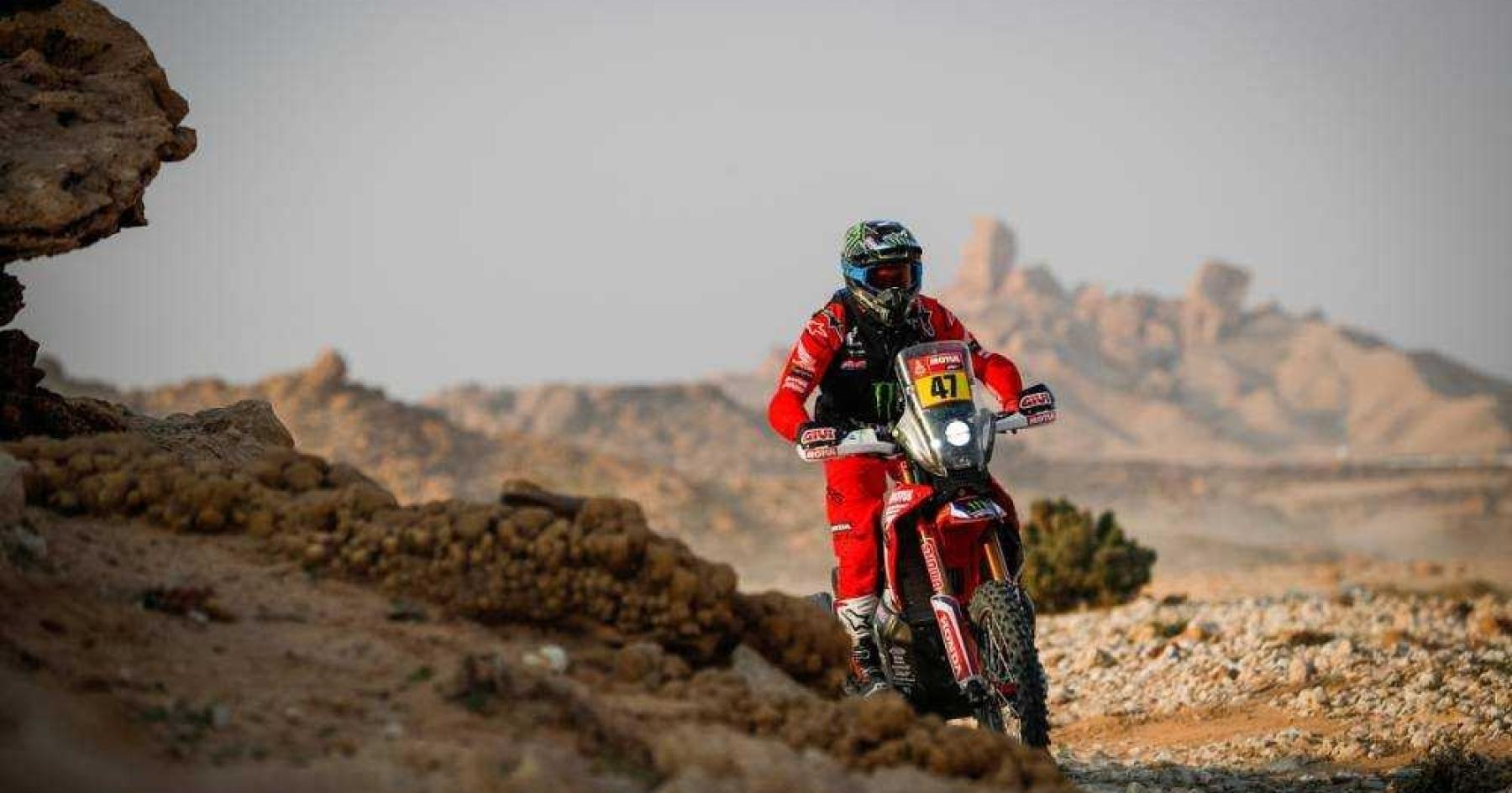 Honda deelt een flinke tik uit in vijfde etappe Dakar Rally | RacingNews365