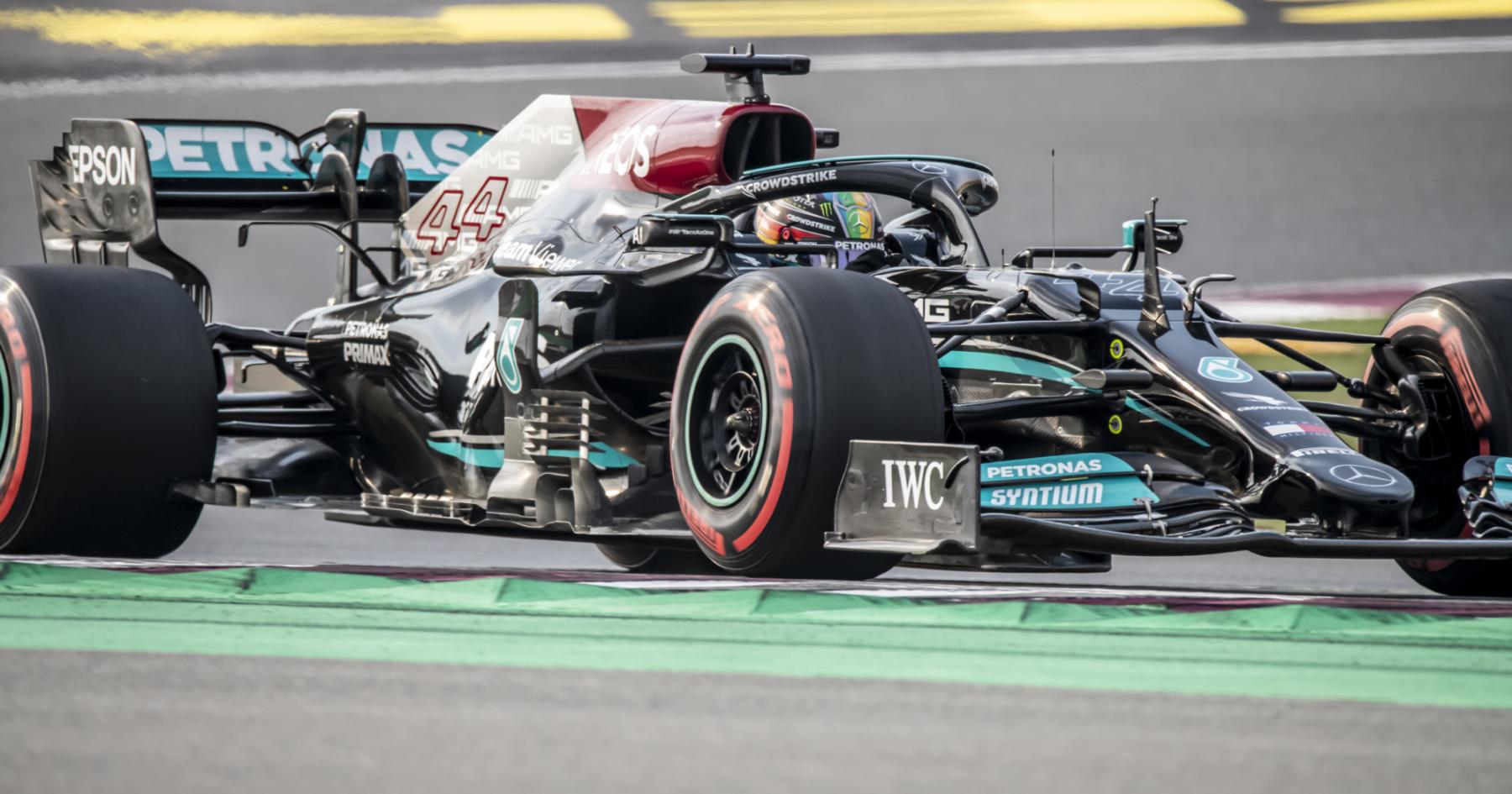 Hamilton concerned about pace: I'm definitely not close | RacingNews365