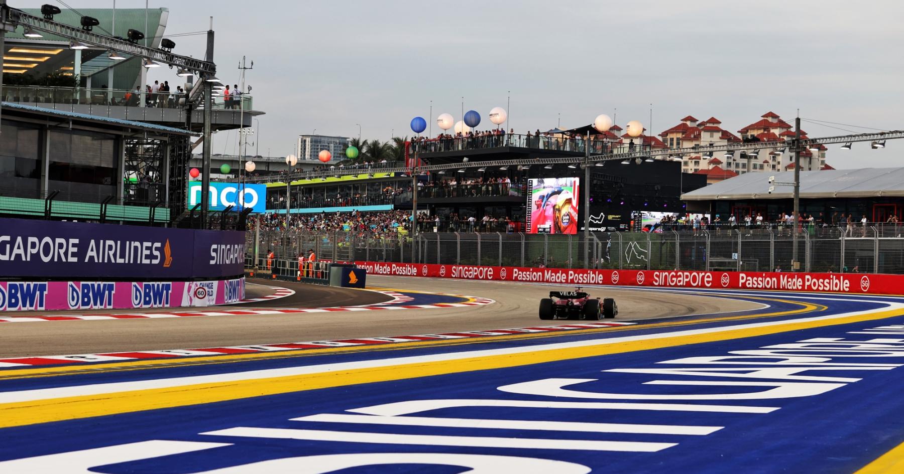 LIVE: F1 2022 Singapore Grand Prix Free Practice 2 | RacingNews365