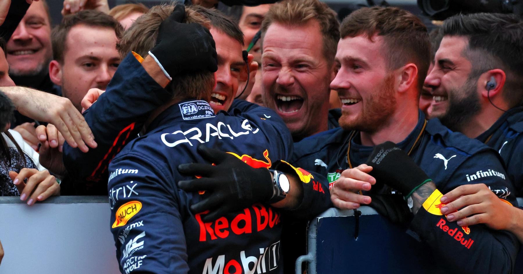 Verstappen legt uit waarom Red Bull zijn verwachtingen heeft overtroffen | RacingNews365