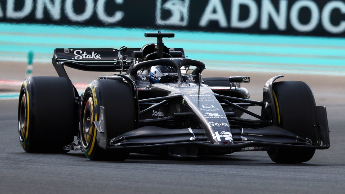 Bottas hint naar radicale nieuwe F1-bolide met nieuwe naam | RacingNews365