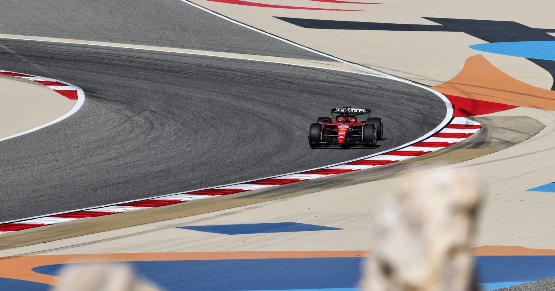 Video: Ferrari doet wenkbrauwen fronsen met zeer flexibele ...