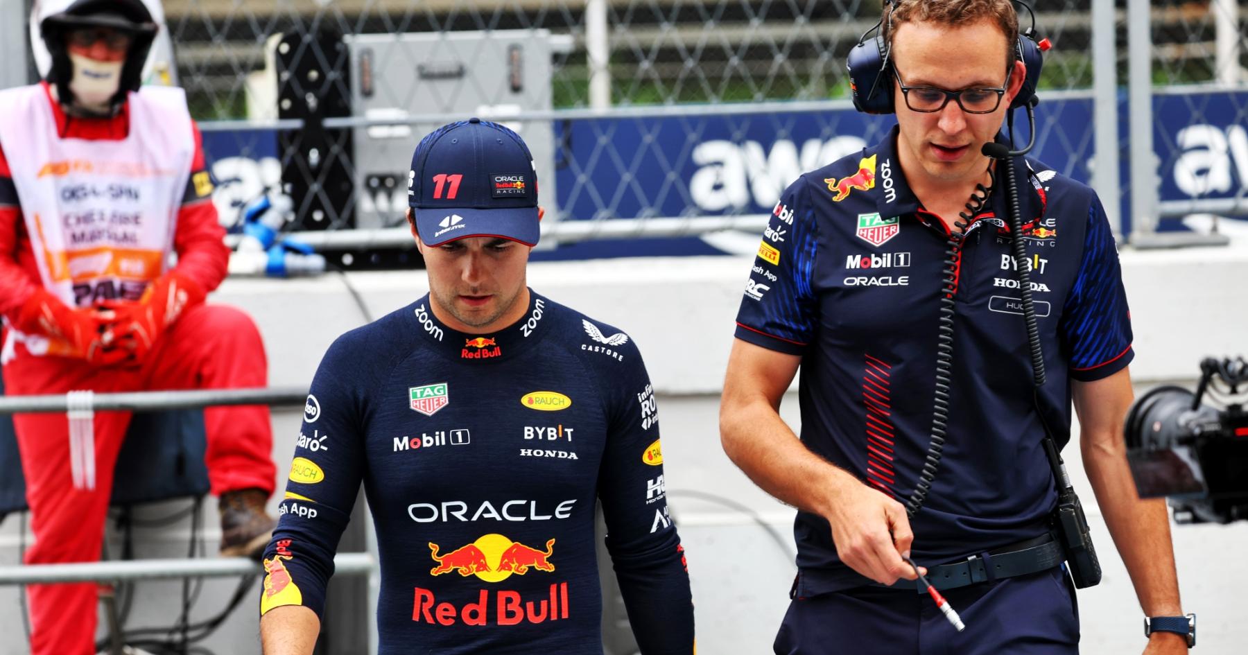 Horner heeft medelijden met Perez naast Verstappen: "Het is heel zwaar voor hem" | RacingNews365