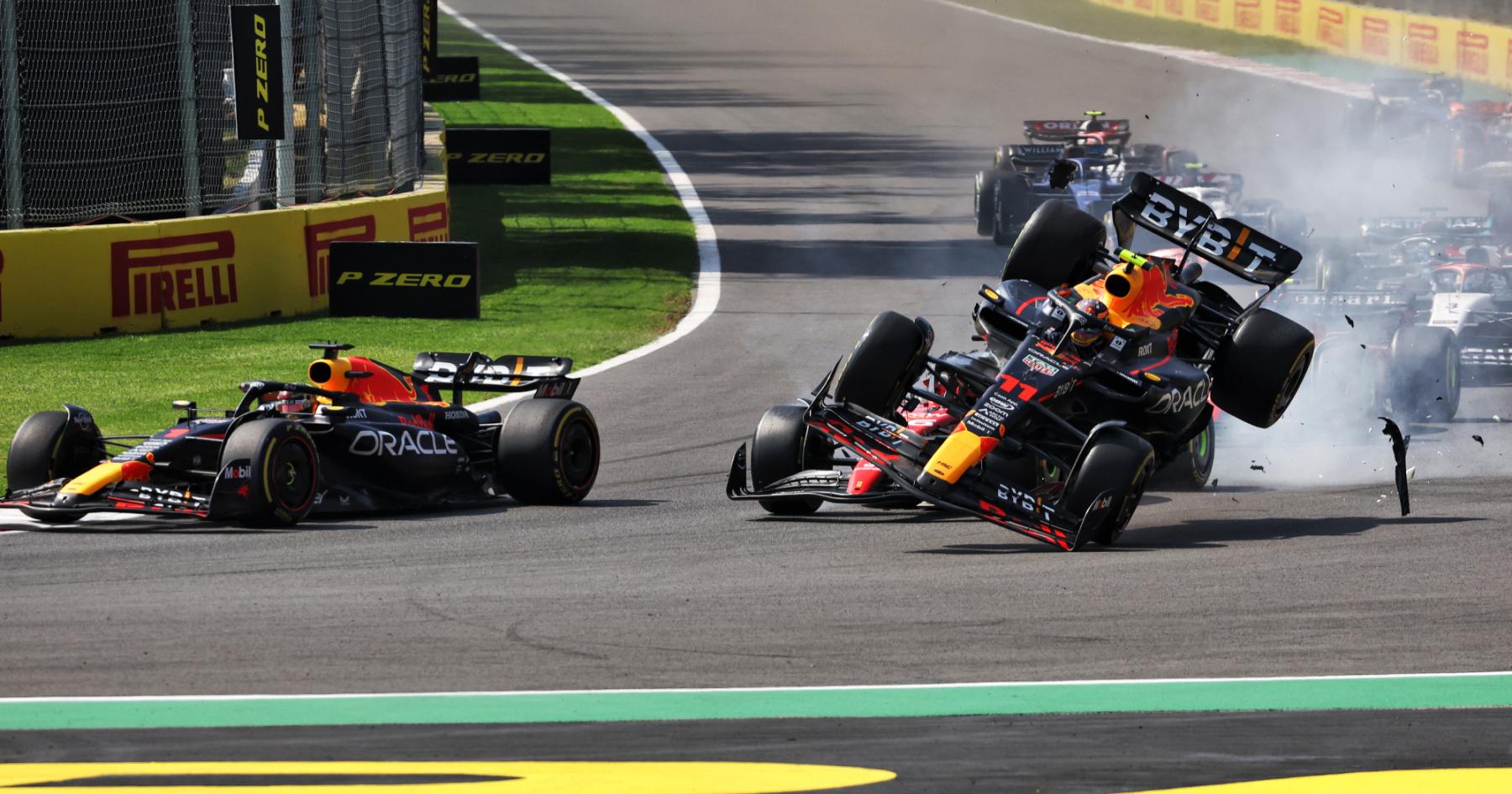 Sergio Perez shatters Mexican hearts in dramatic F1 crash | RacingNews365