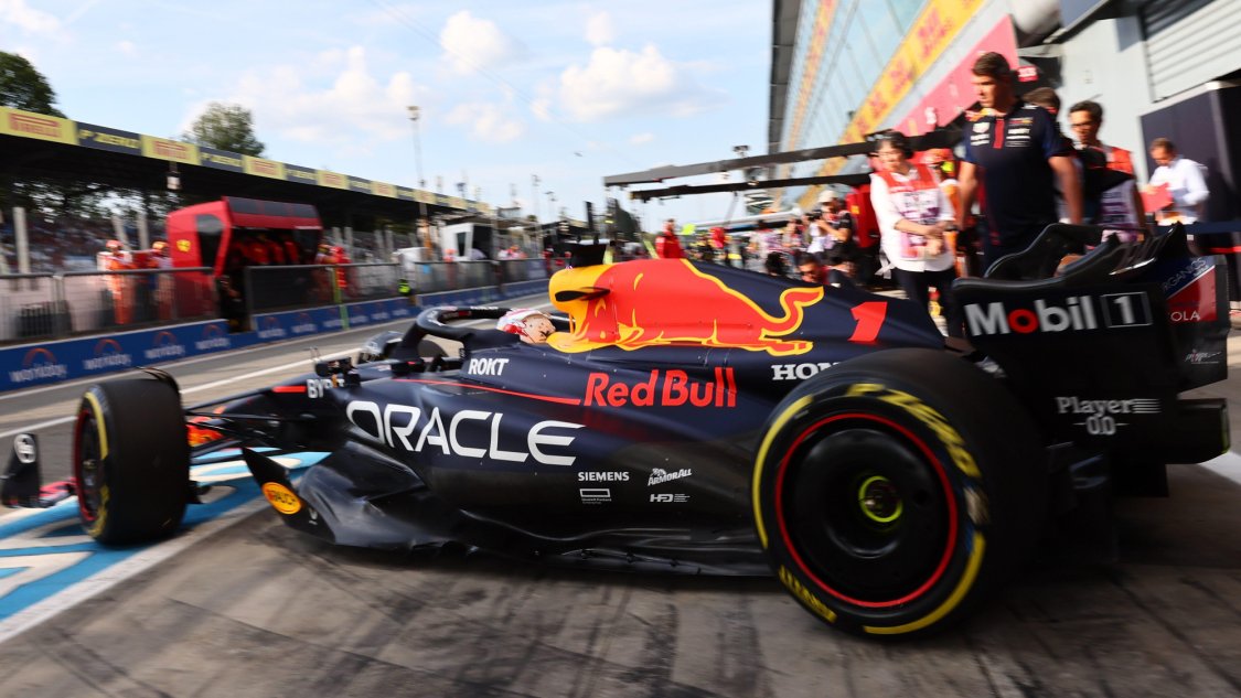 Ferrari bovenaan in VT2 GP Italië, ontevreden Verstappen slechts vijfde ...