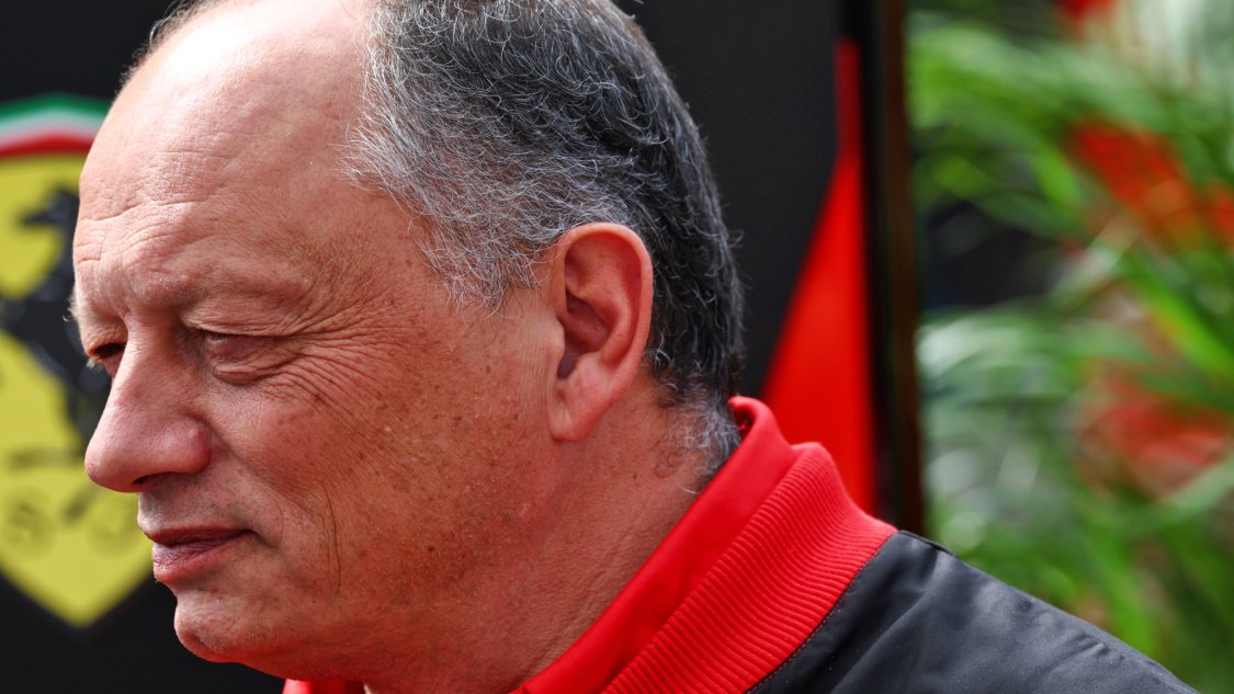 Vasseur reveals Ferrari talks: 'I am not happy' | RacingNews365