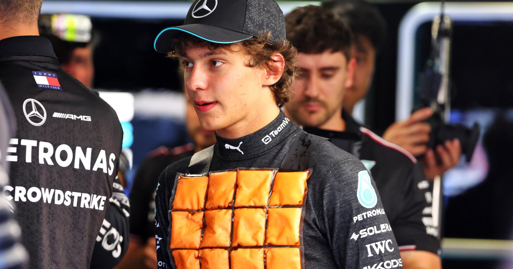 Antonelli handed 'slow-down-tiger' warning ahead of Mercedes F1 debut ...