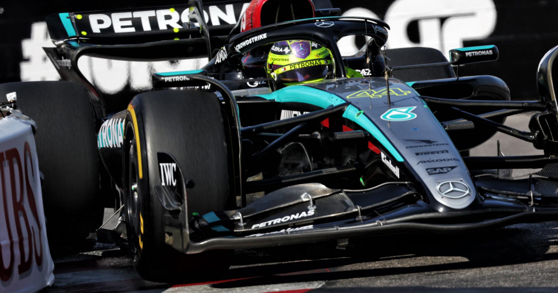 Hamilton reveals trick to maintain hunter mindset | RacingNews365