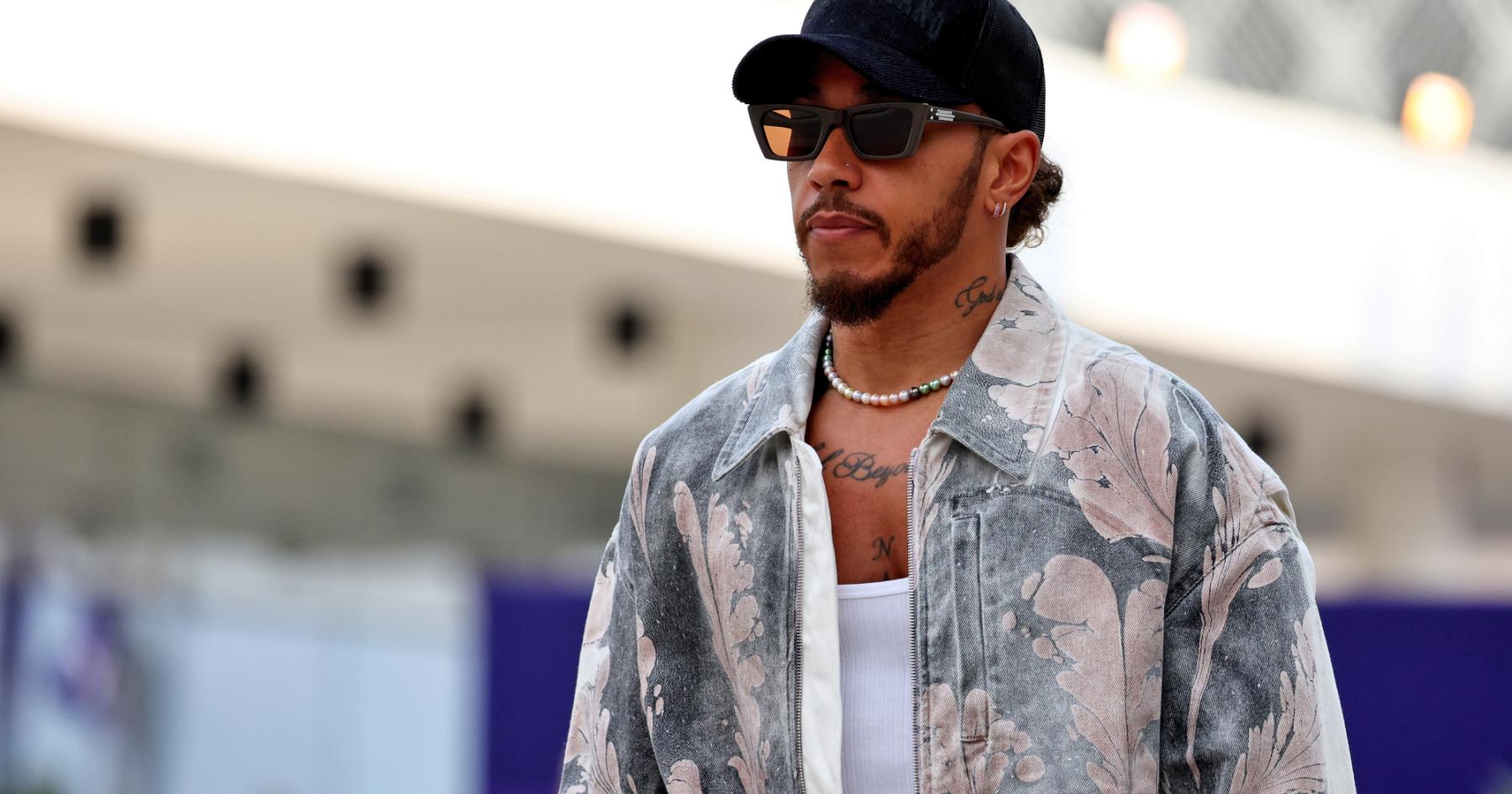 Hamilton posts 'powerful' Ferrari update on LinkedIn | RacingNews365