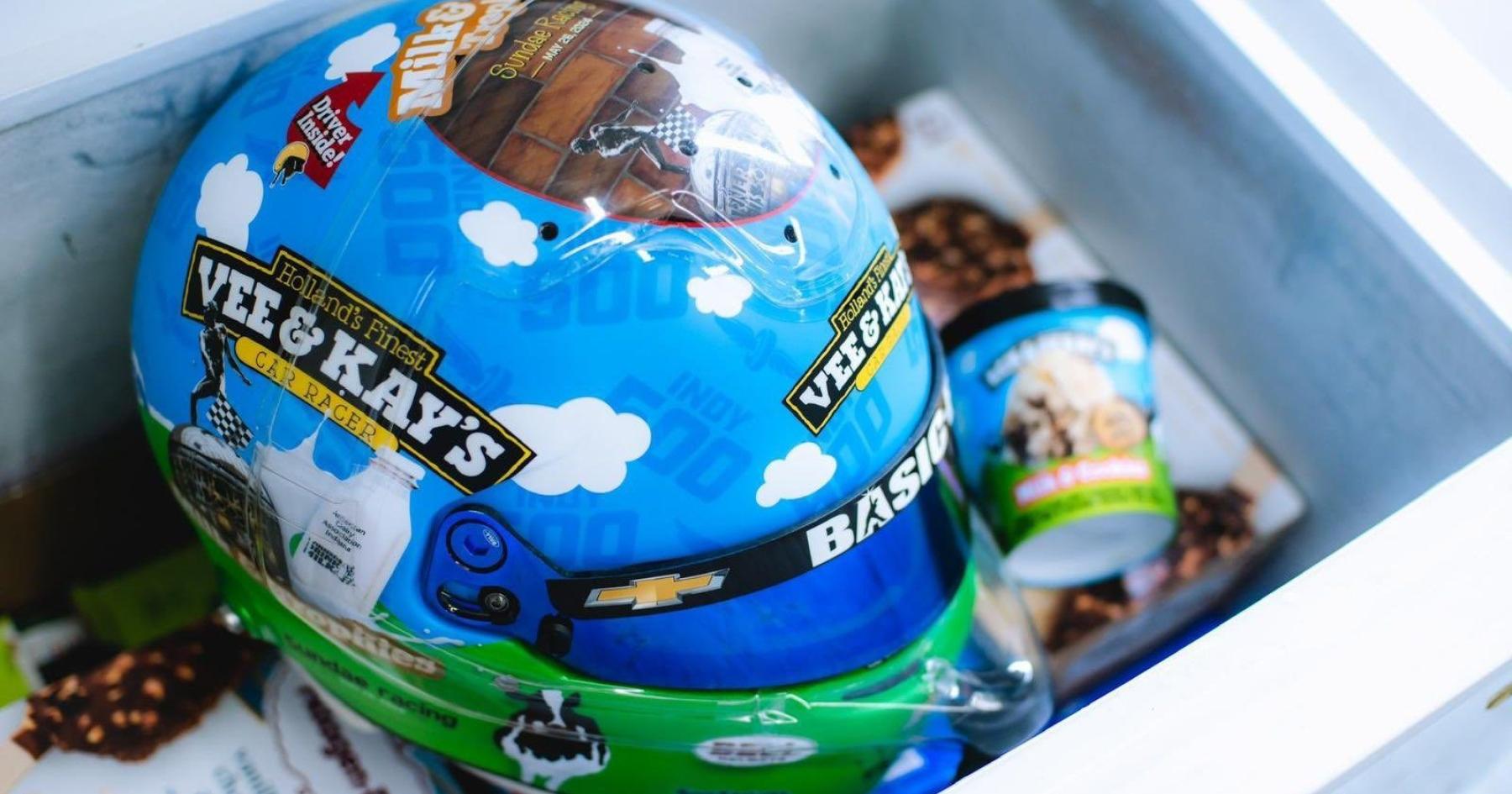 Rinus VeeKay verrast met ‘ijskoud’ helmdesign voor Indy500 | RacingNews365