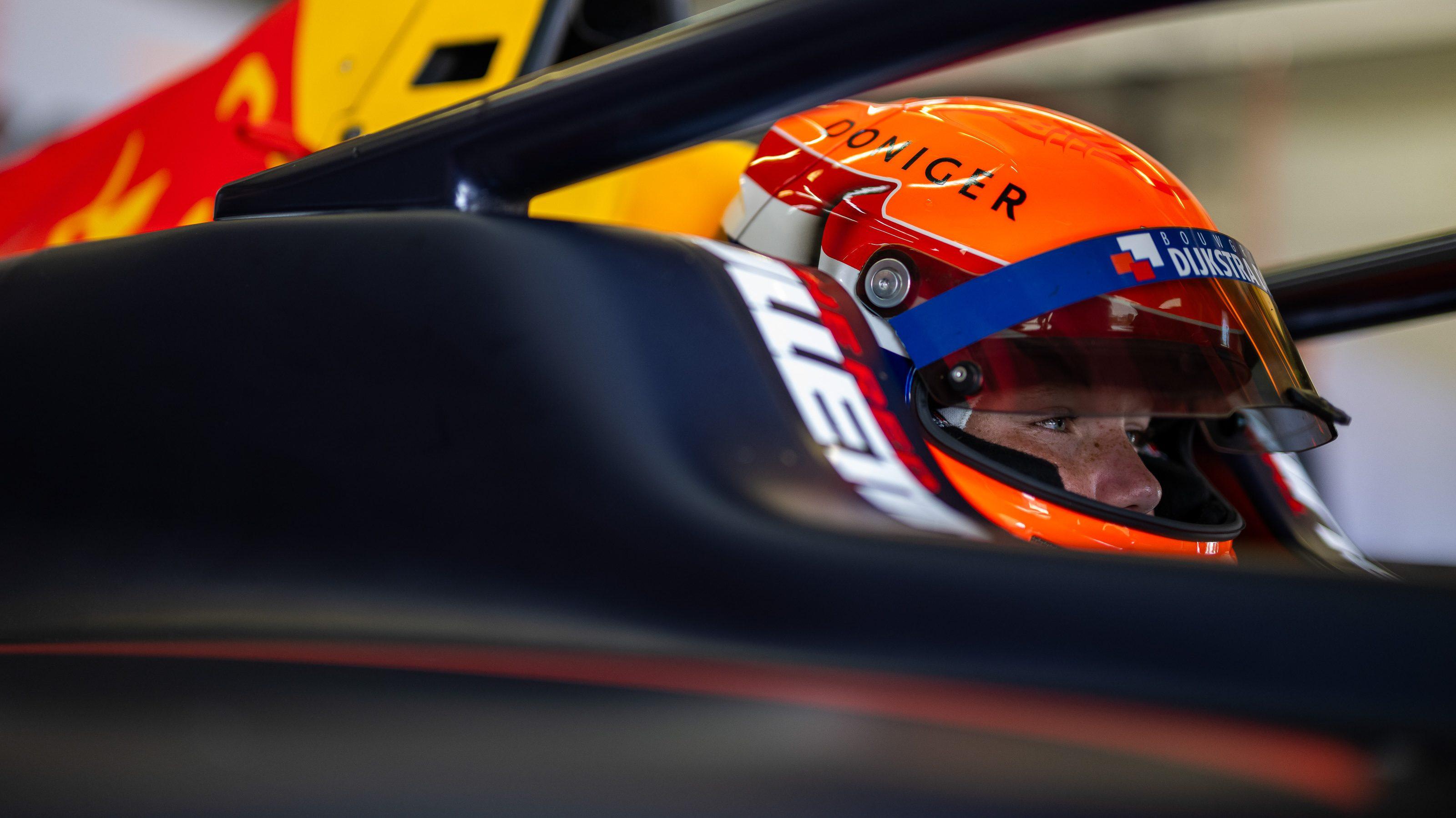 Zien: eerste beelden van racende Rocco Coronel in Red Bull-kleuren ...