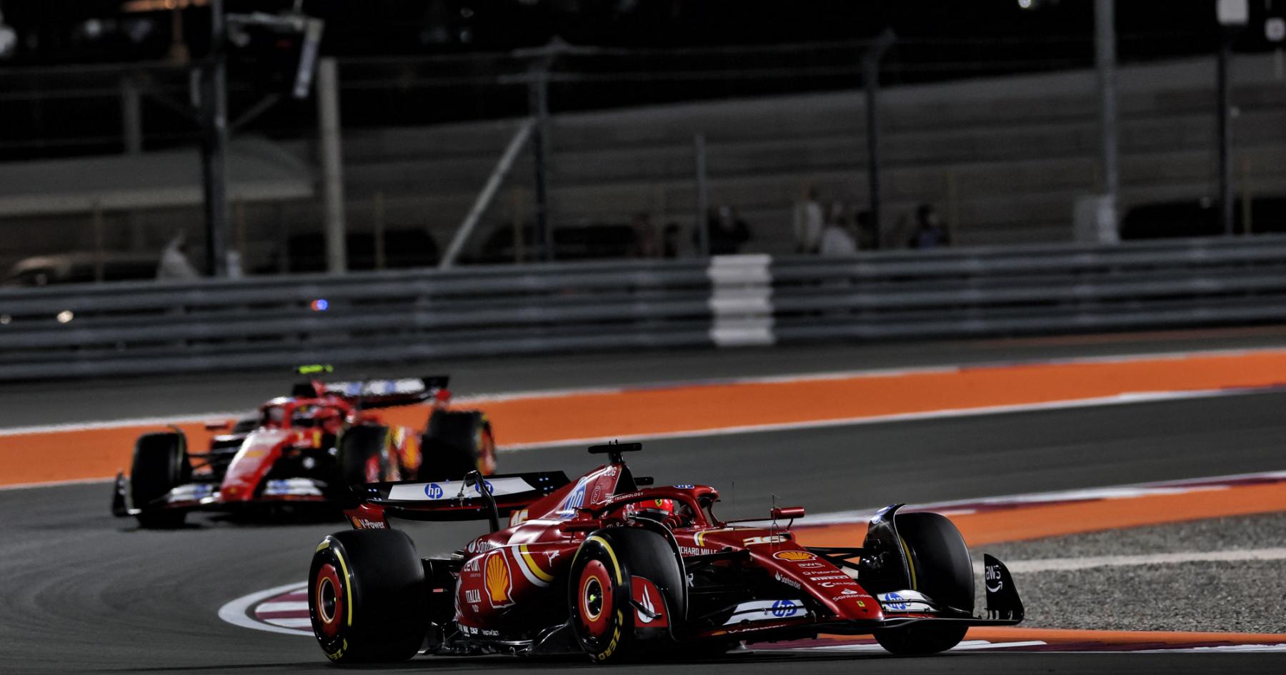WK-stand Formule 1 na GP Qatar: Ferrari pakt belangrijke punten terug | RacingNews365