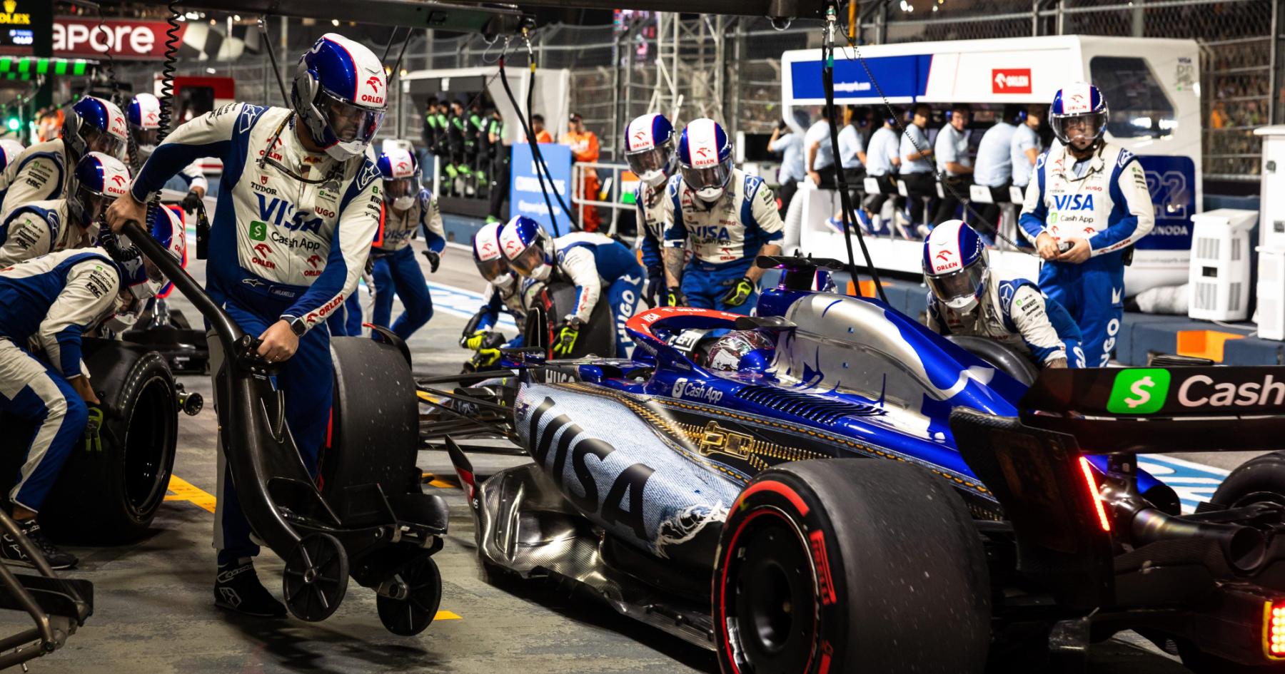 McLaren 'to ask questions' after late-race Ricciardo move | RacingNews365