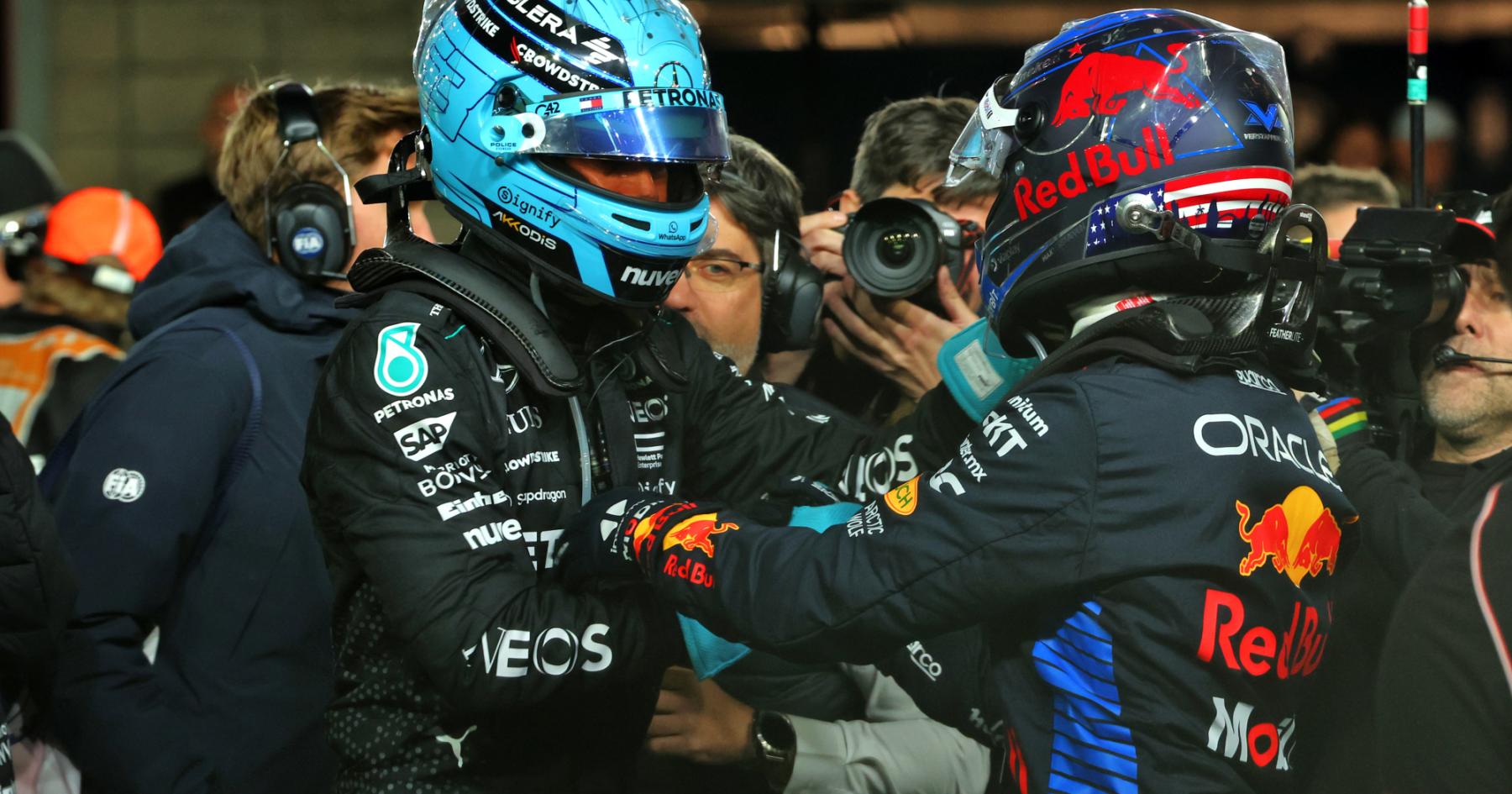 Russell reageert stellig op mogelijke Mercedes-overstap Verstappen | RacingNews365