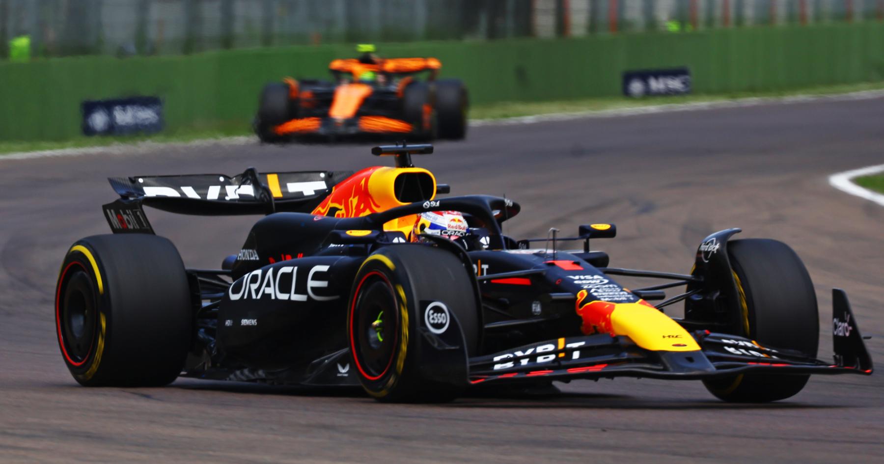 Verstappen moest diep gaan in strijd met Norris: "Kon me geen foutje veroorloven" | RacingNews365