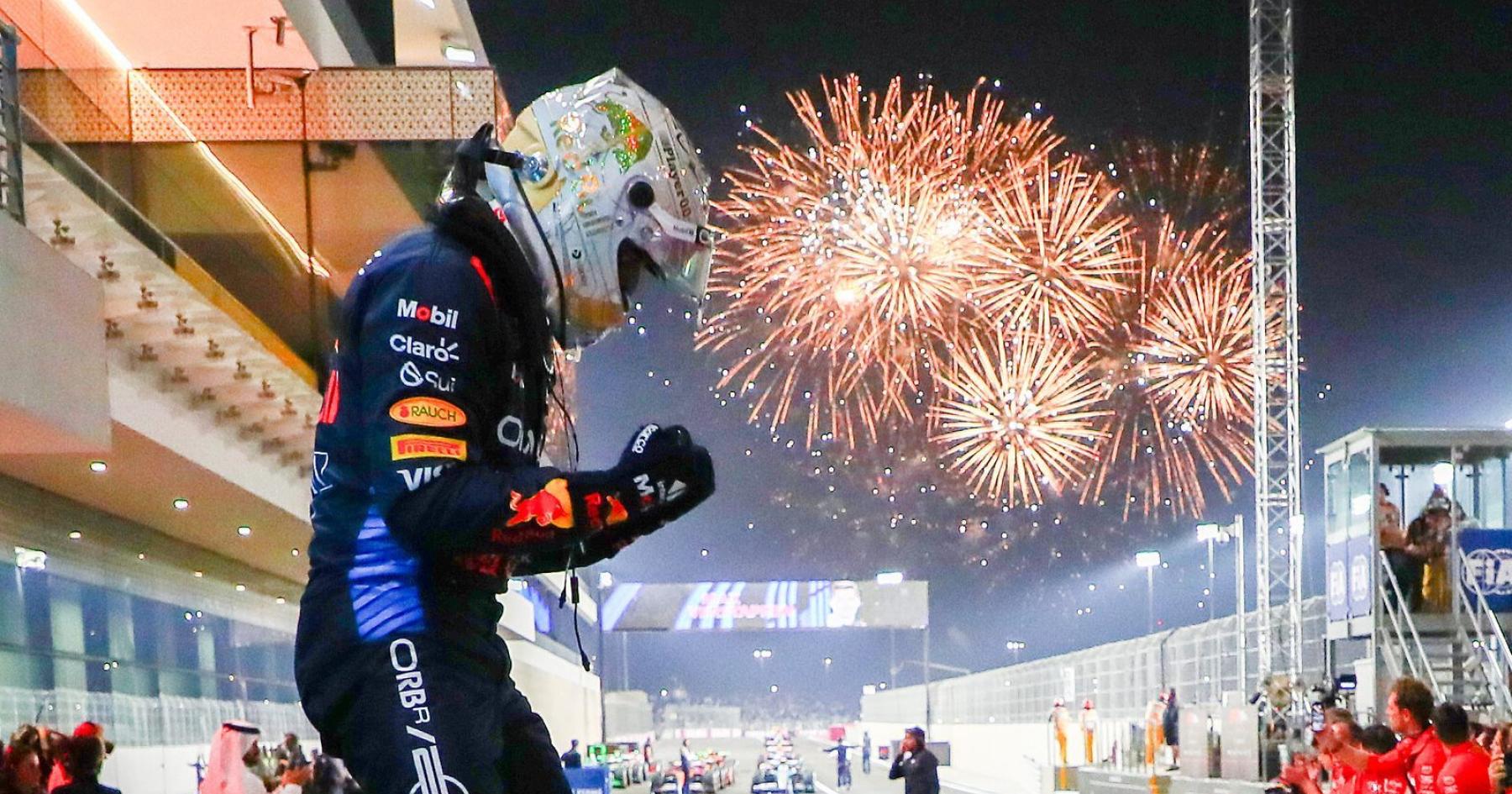 Hoe Verstappen zijn Red Bull-teamgenoten radeloos achterliet | RacingNews365