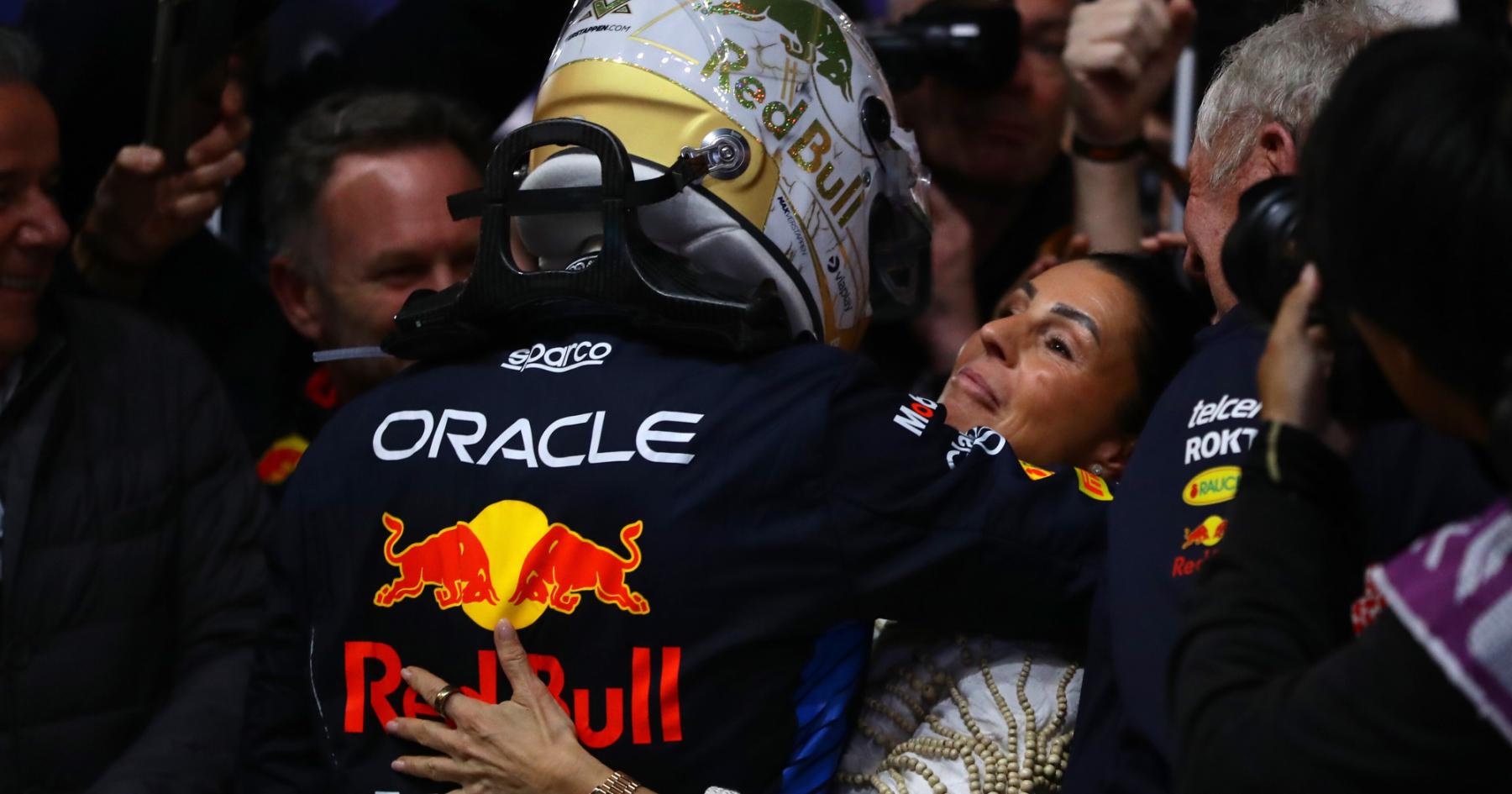 Horner onthult Red Bull-fout na wonderbaarlijke ommekeer Verstappen | RacingNews365