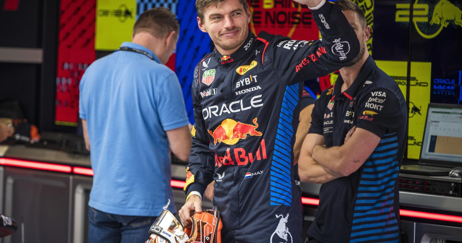 Verstappen wijst pijnpunten Red Bull aan: "Ik weet wel waar het misgaat..." | RacingNews365