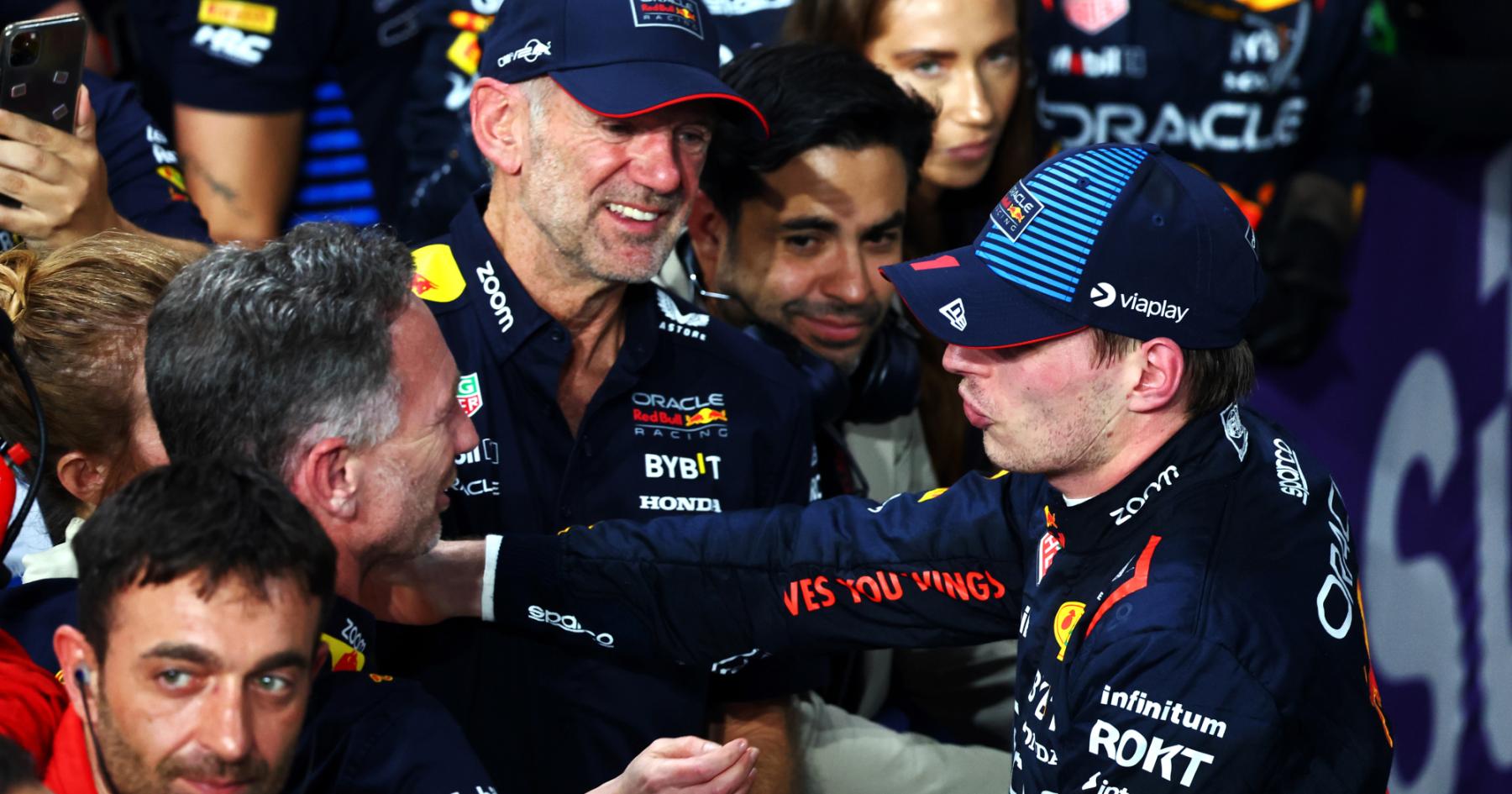 Newey haalt uit naar 'nationalistisch' Sky om kritiek op Verstappen | RacingNews365