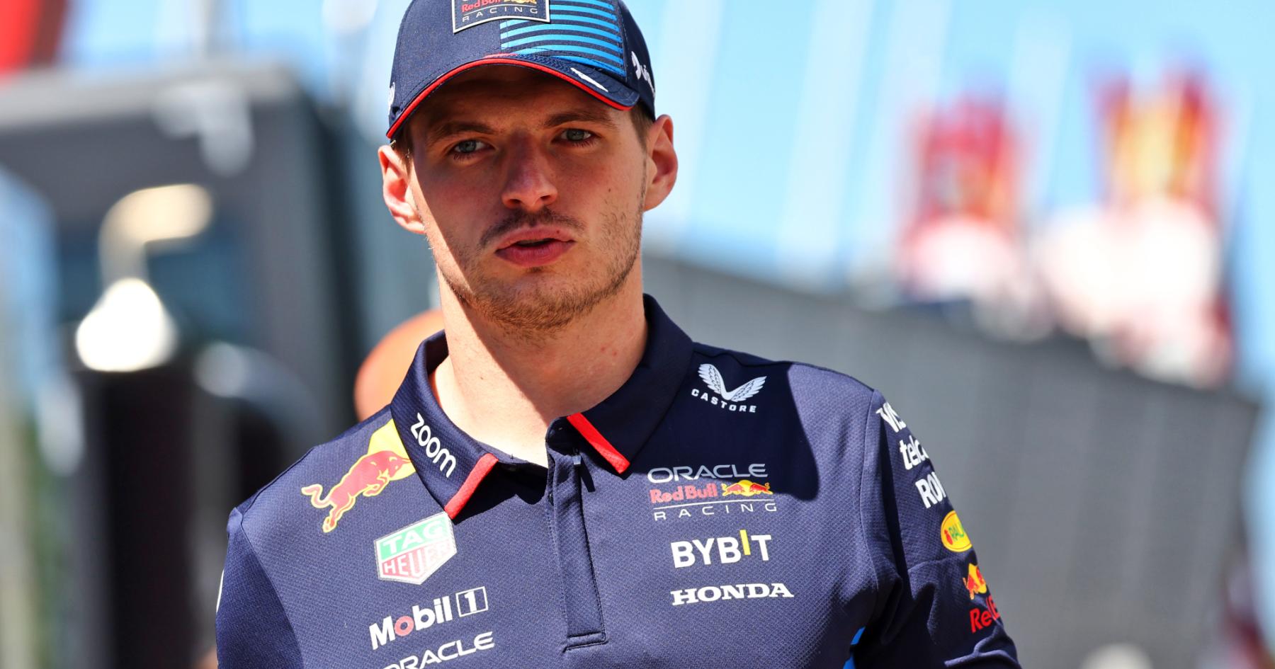 Verstappen heeft eerste overwinning van het weekend binnen | RacingNews365