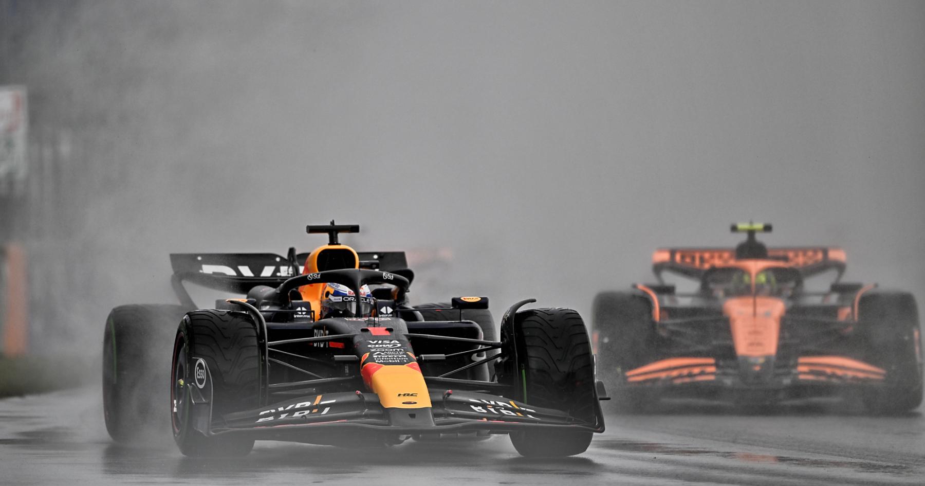 Dolblije Verstappen prijst scherpte Red Bull na geweldige zege | RacingNews365