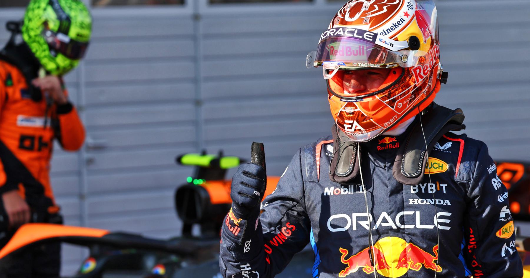 Zeer positieve Verstappen ziet belangrijk voordeel in strijd met McLaren | RacingNews365