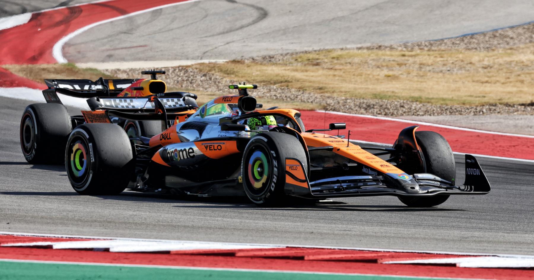 McLaren-teambaas hekelt wedstrijdleiding: "Verstappen had ook voordeel" | RacingNews365