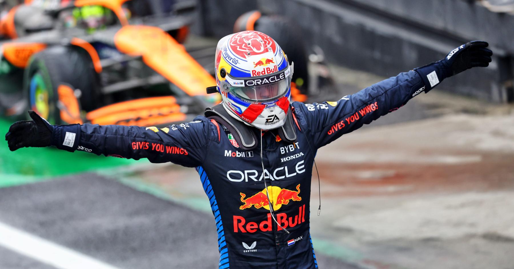 Red Bull geeft uitleg over cruciale strategische beslissing Verstappen | RacingNews365