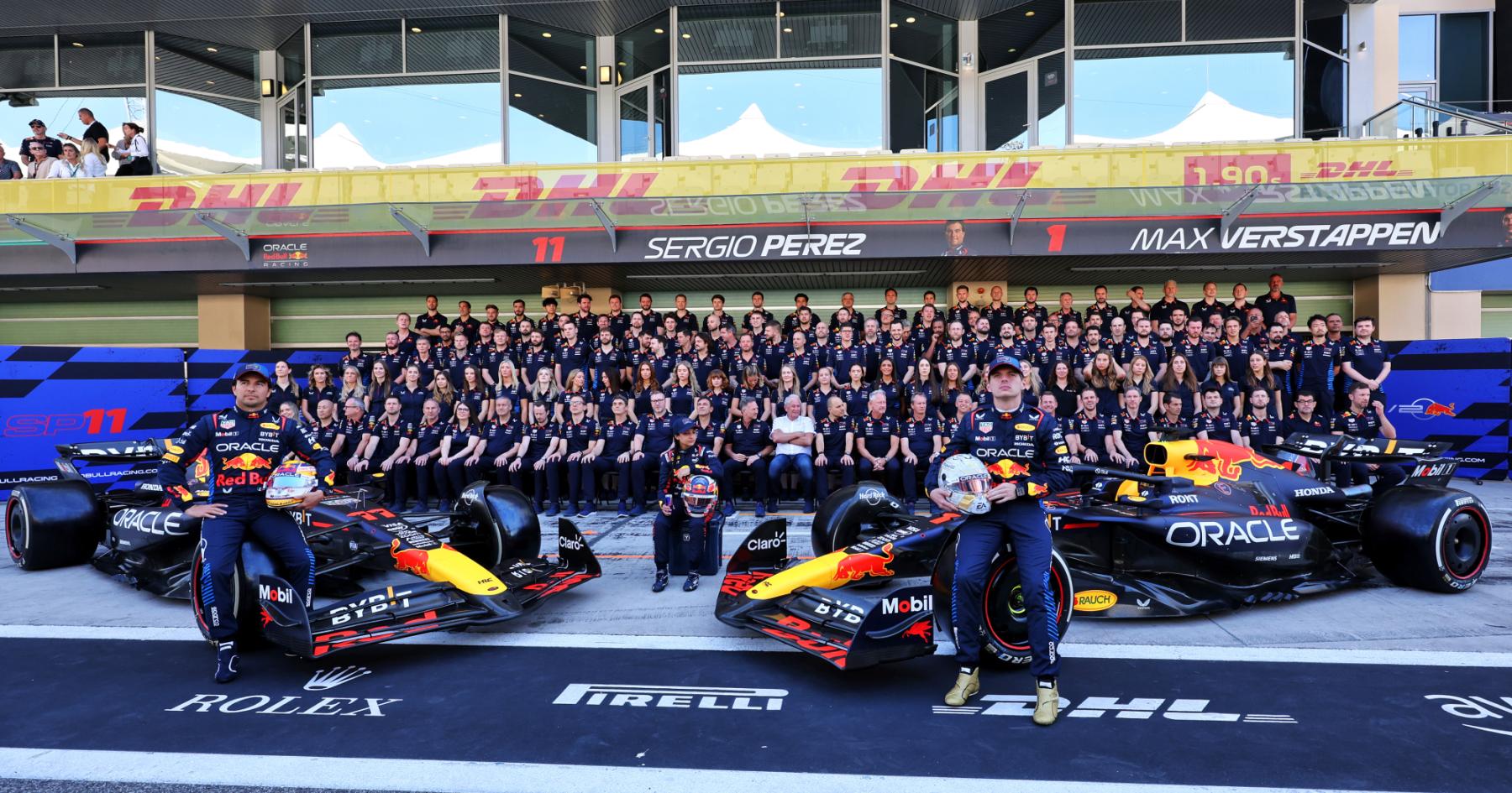 Verstappen deelt liefdevolle boodschap voor Red Bull-team | RacingNews365