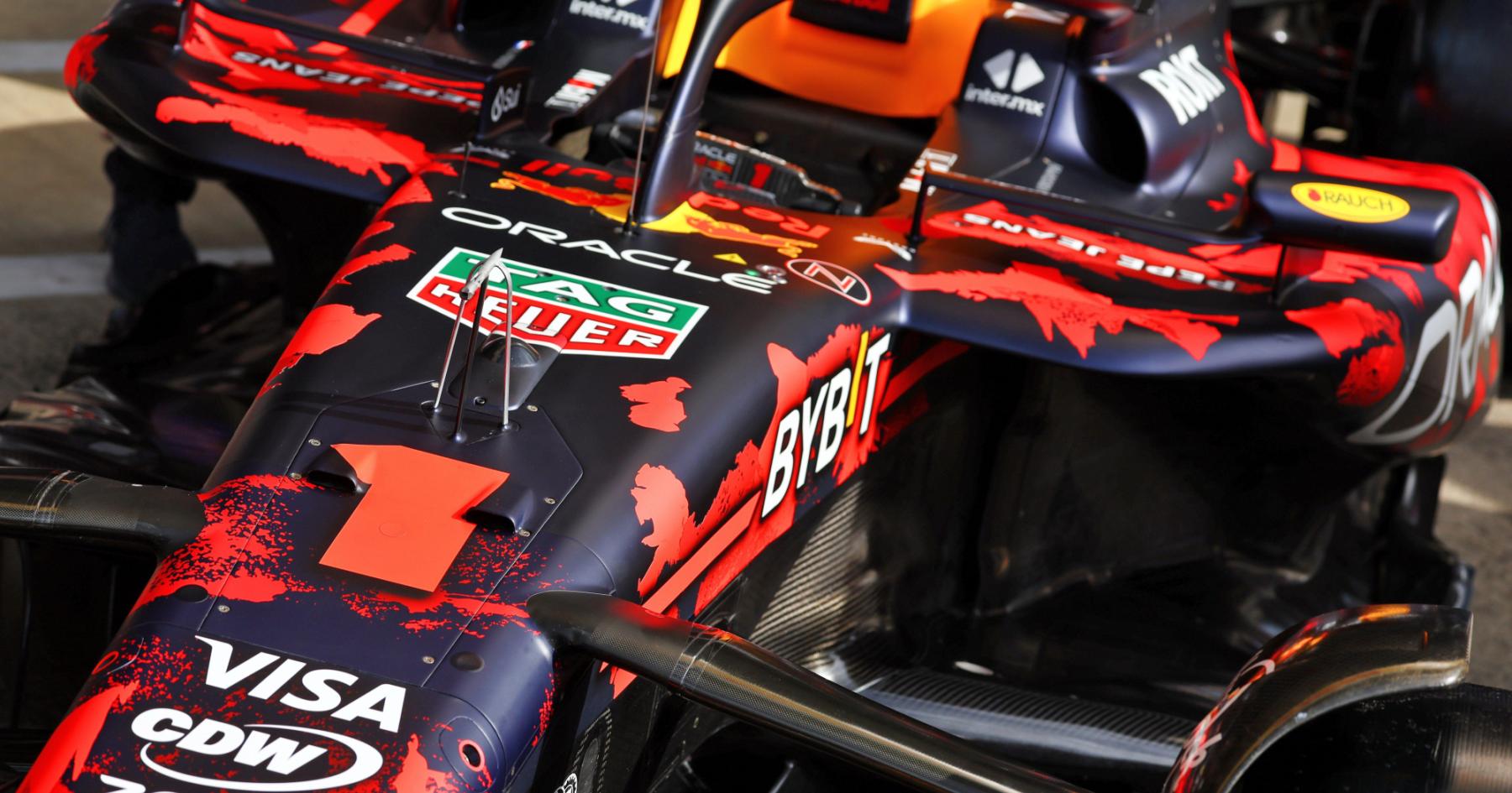 Red Bull toont nieuwe bolide Verstappen in vol ornaat | RacingNews365