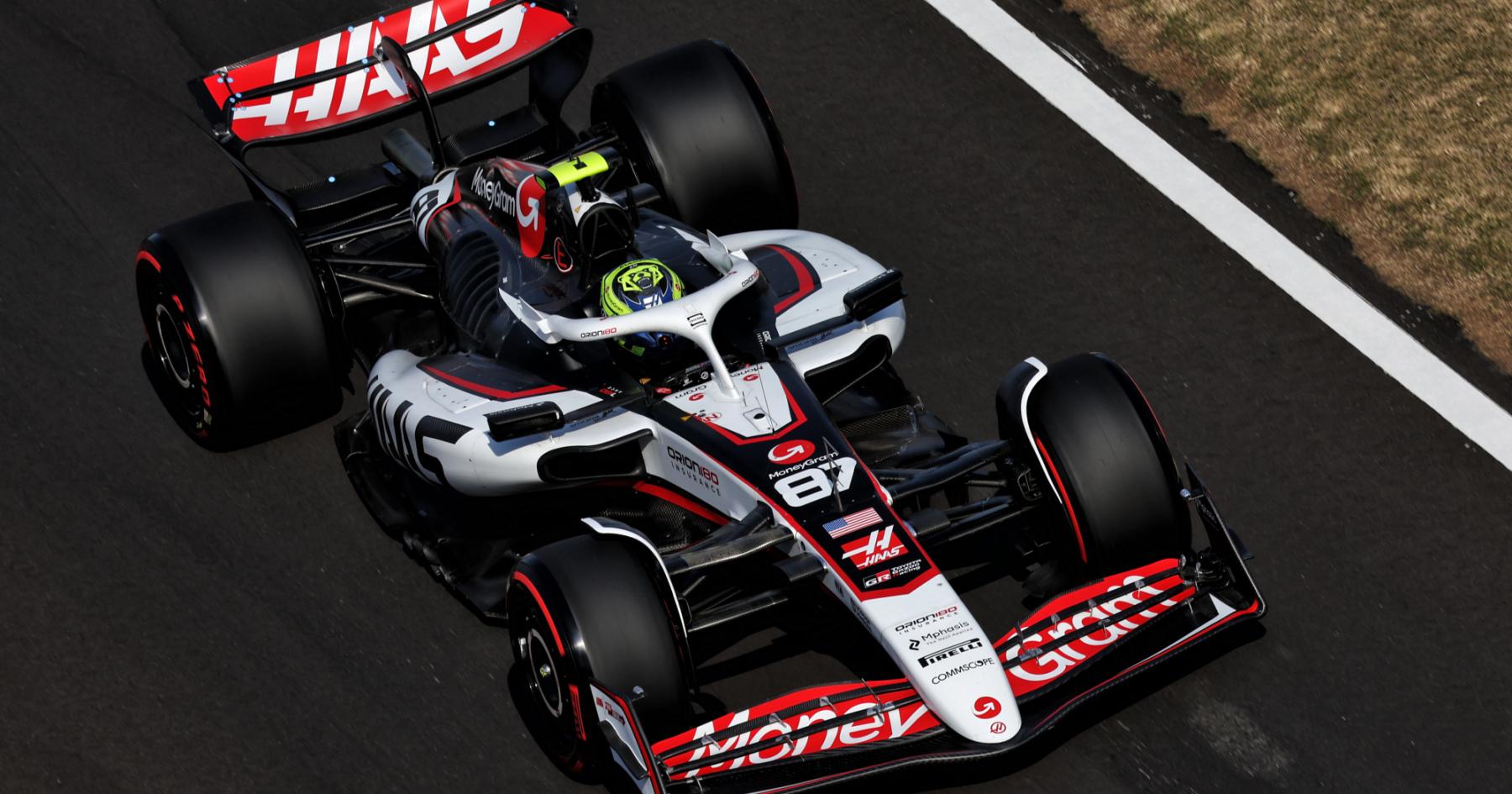 Haas onthult speciale livery voor GP Japan | RacingNews365