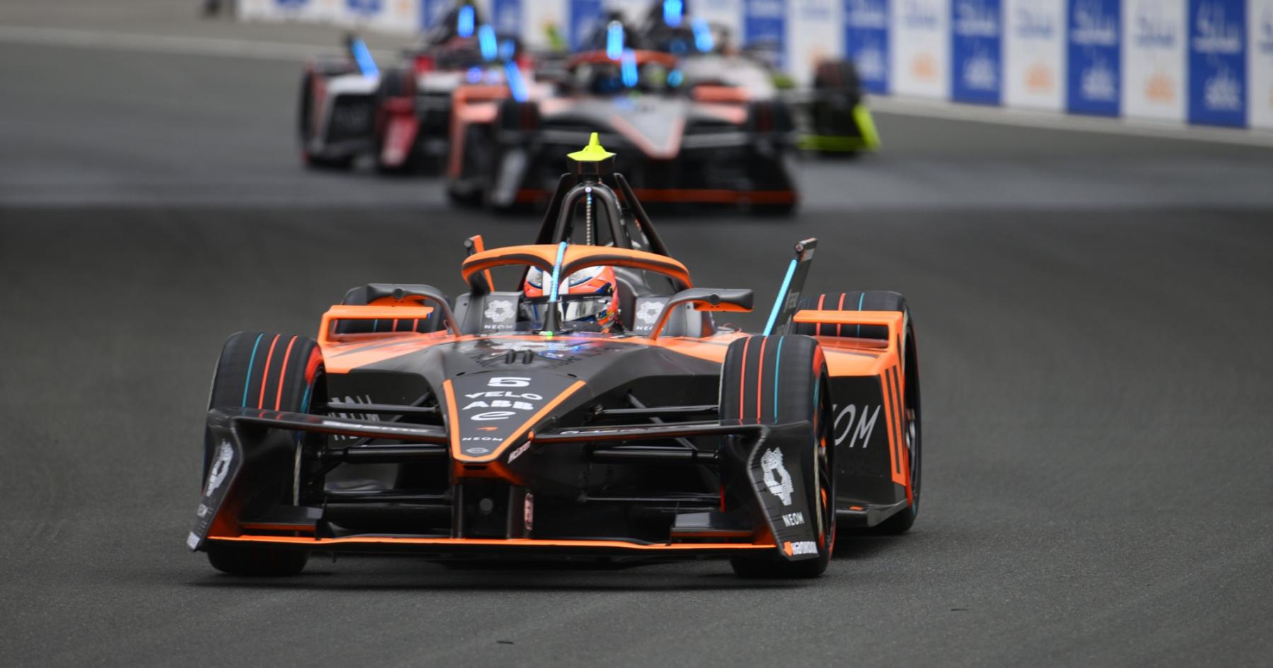 McLaren star smashes Formula E record after stunning Jeddah pole ...
