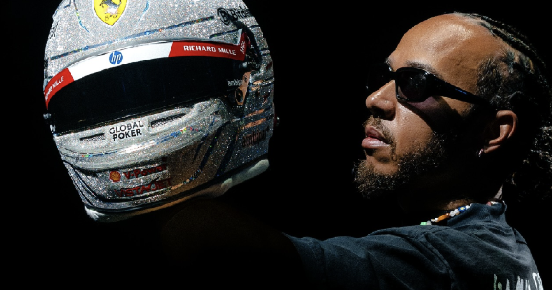 Lewis Hamilton makes spectacular Las Vegas statement with latest ...