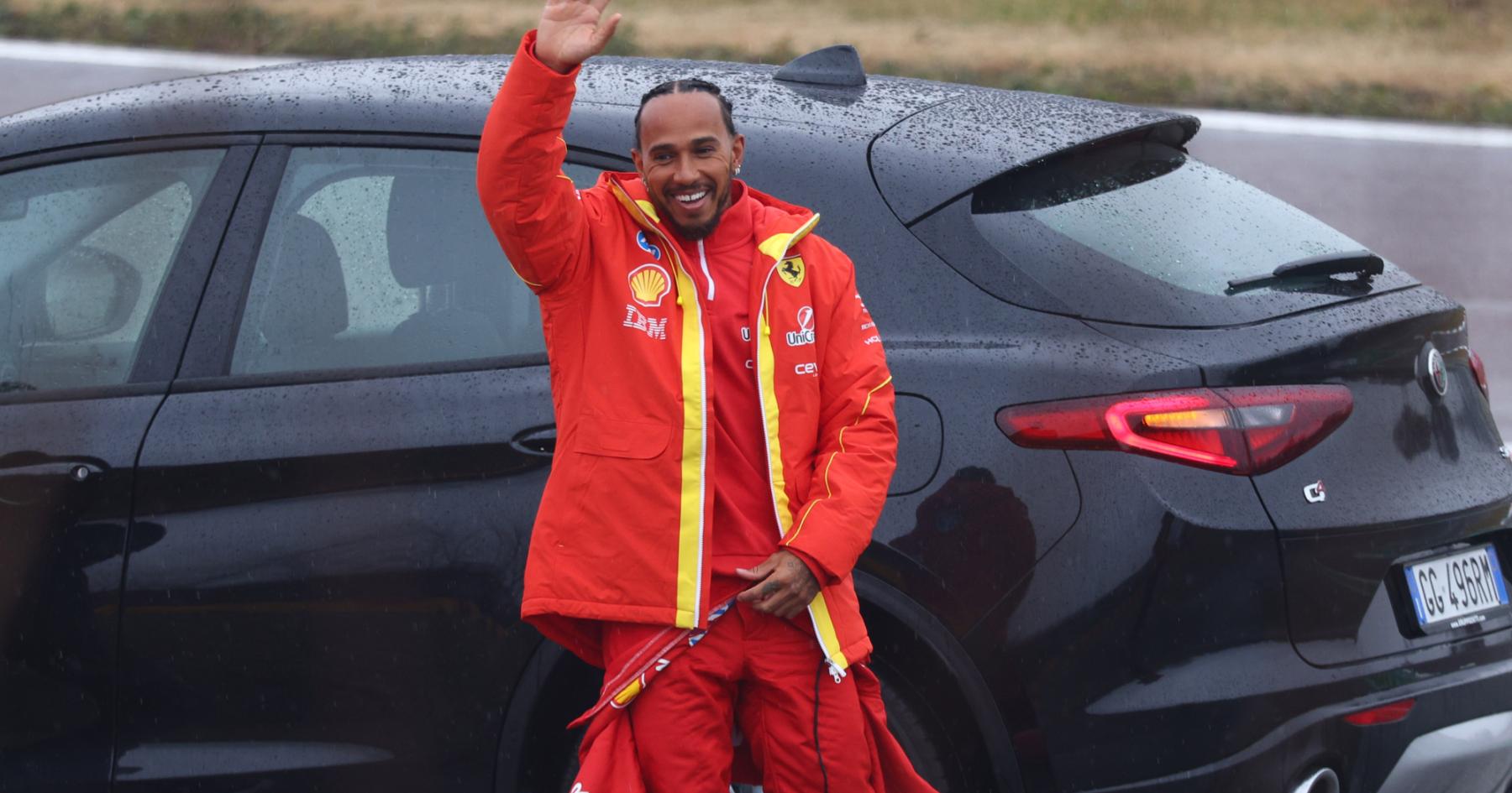 Hamilton labelled 'courageous' for Ferrari switch in 'only he could do ...