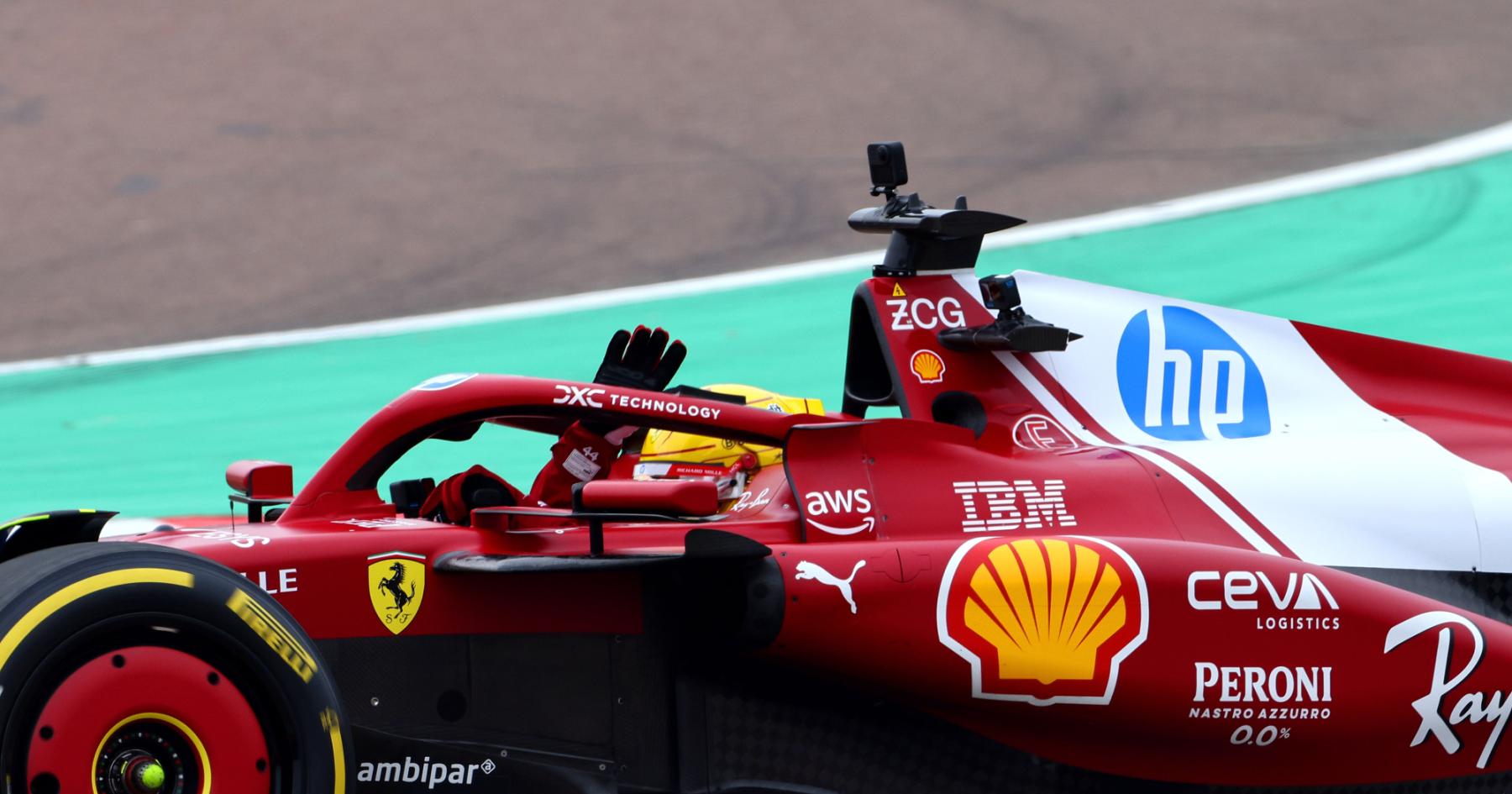 Hamilton backed to honour entire Ferrari contract | RacingNews365