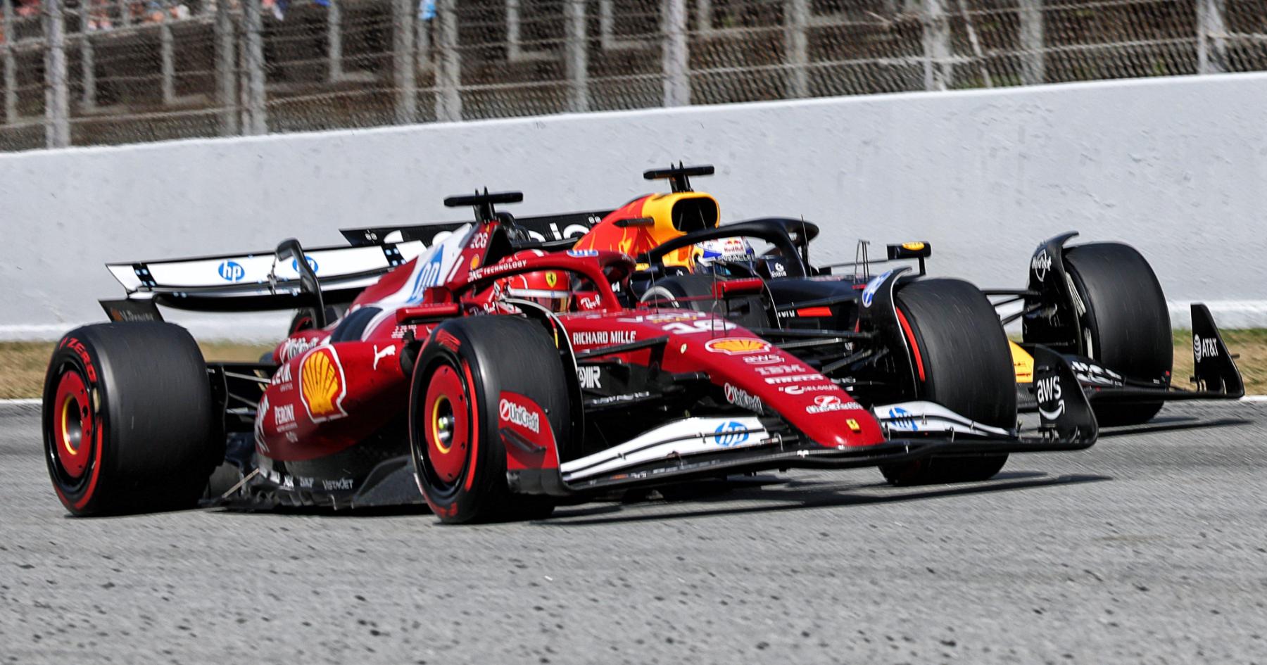 Stewards vellen oordeel over incident Verstappen en Leclerc | RacingNews365