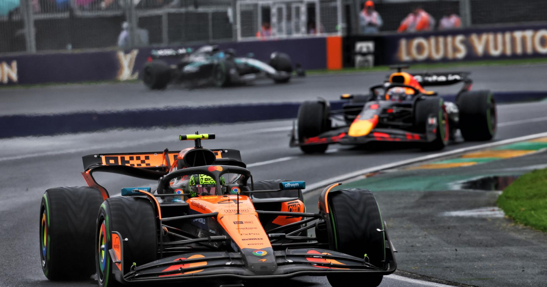 Stella maant McLaren tot actie na zege Verstappen | RacingNews365