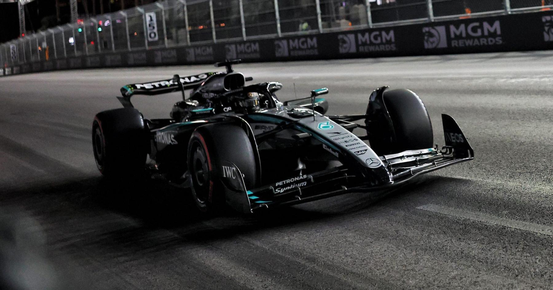 McLaren duo hit rock-bottom as George Russell sets pace in stunning ...