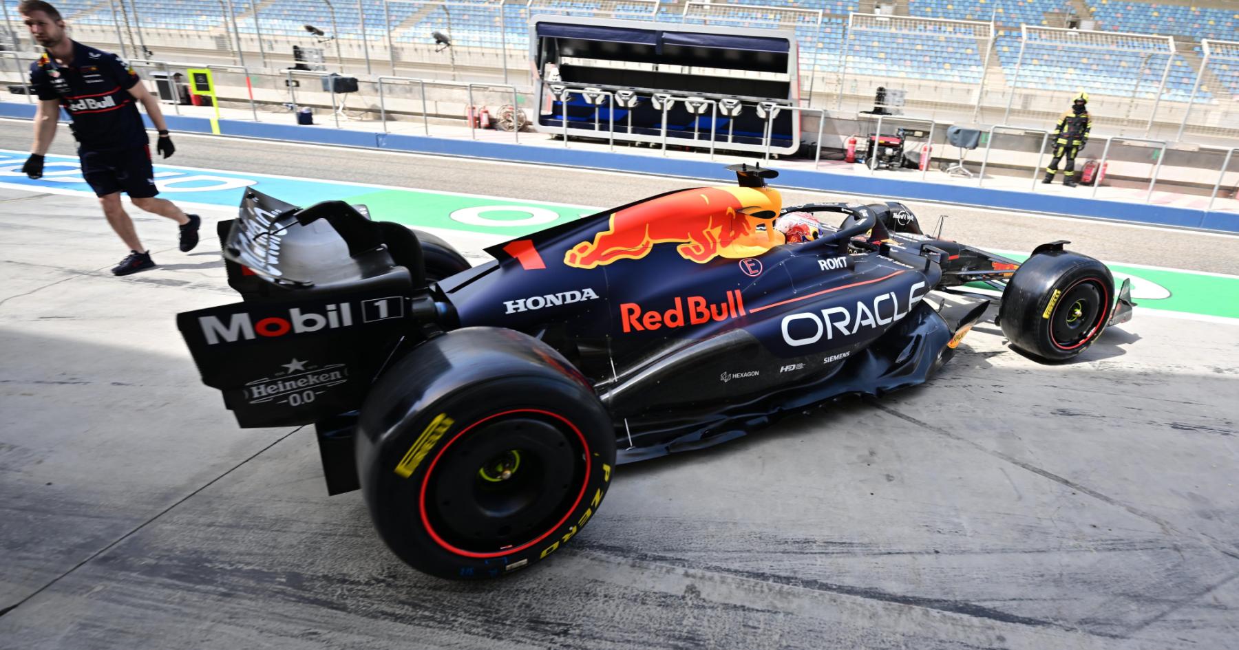 Red Bull onthult winst met nieuwe auto Verstappen | RacingNews365
