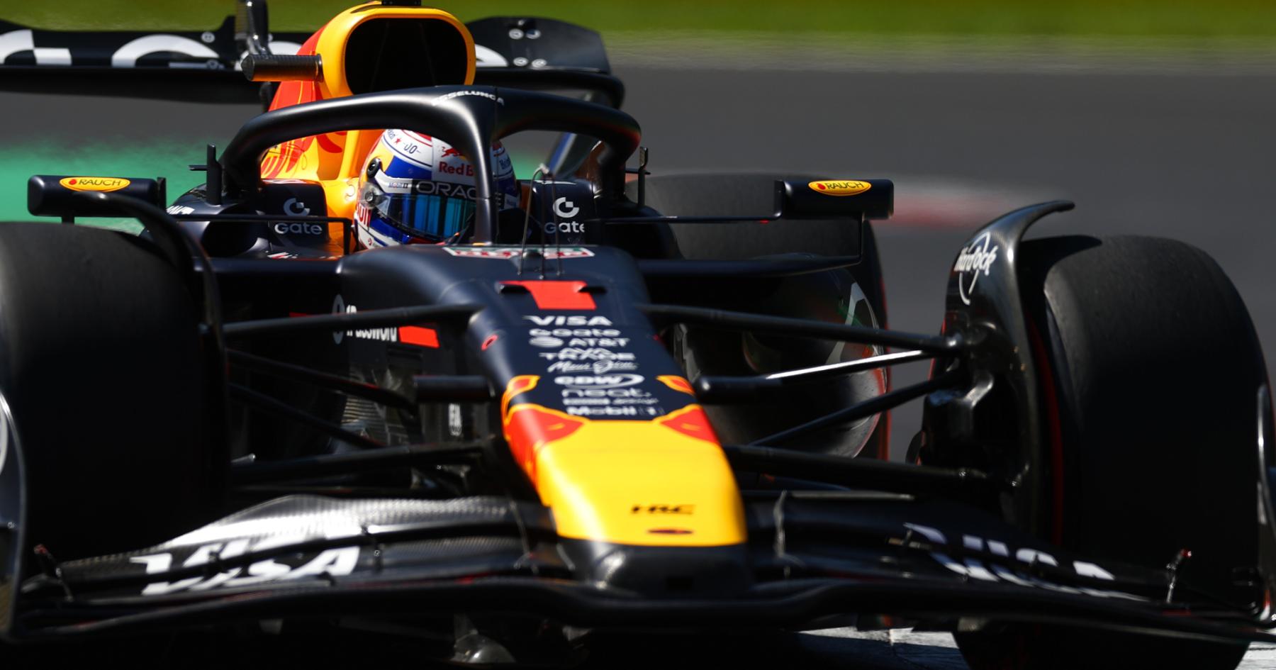 Red Bull geeft Verstappen hoofdrol met gewijzigde tactiek | RacingNews365