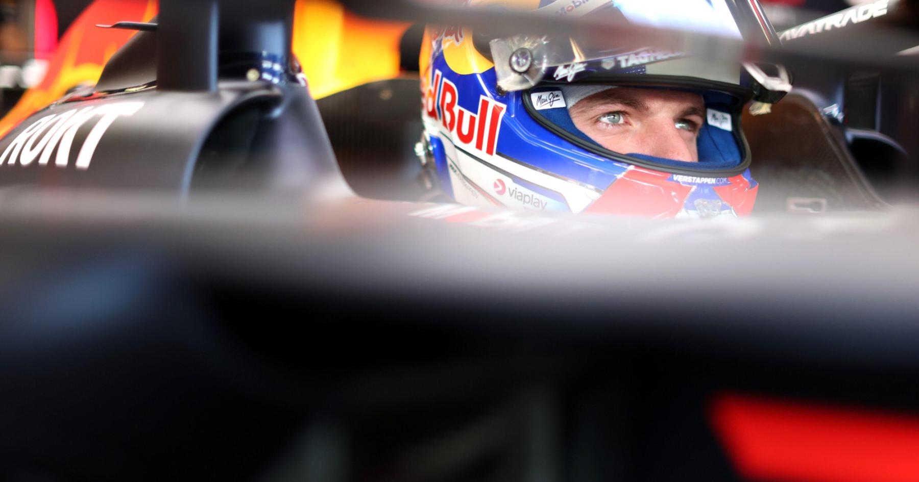 Verstappen zoekt naar verklaring voor problemen Tsunoda: "Hopelijk helpt dat" | RacingNews365