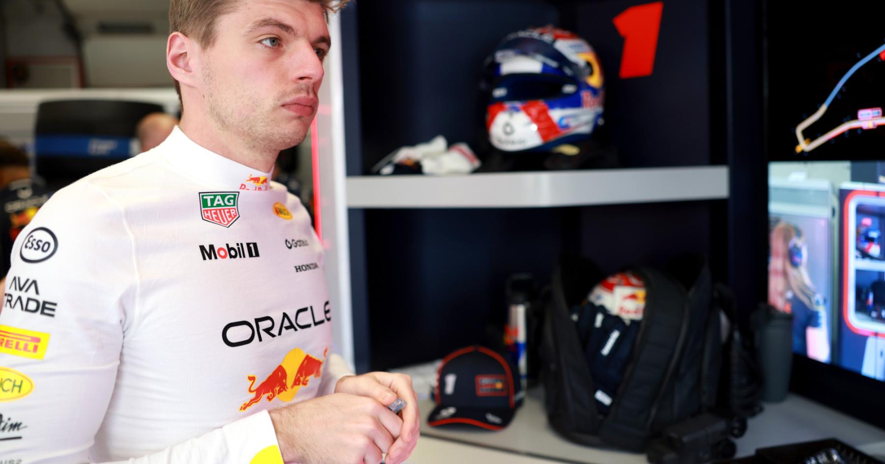 Verstappen stipt pijnpunt van Red Bull aan: "Dan heb je geen schijn van kans" | RacingNews365