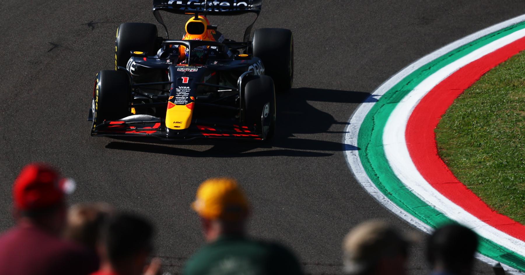 Update uit Imola: Kan Verstappen verrassen na dominante start McLaren? | RacingNews365