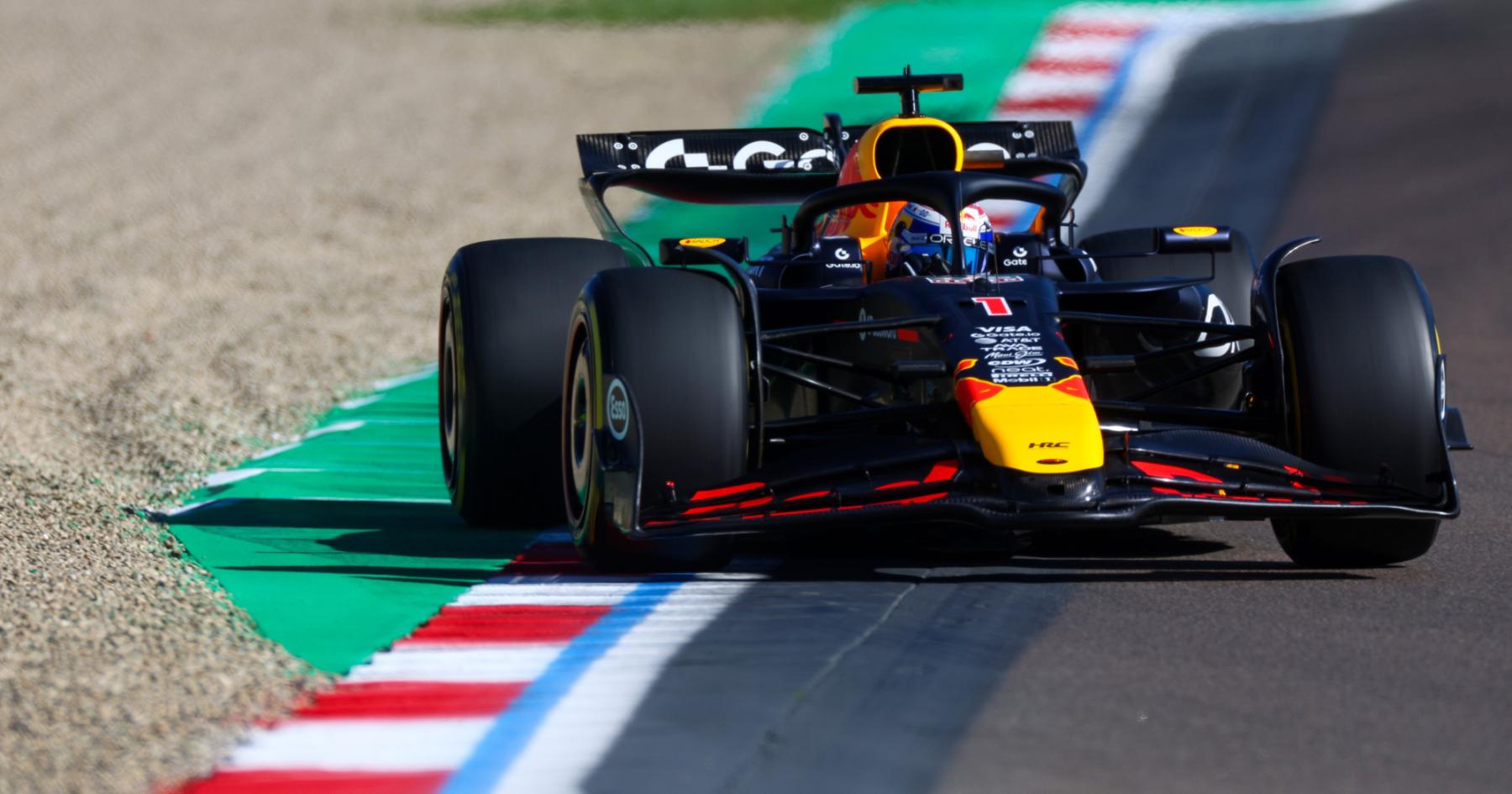 Verstappen kijkt tegen grote achterstand aan in tweede training Imola | RacingNews365