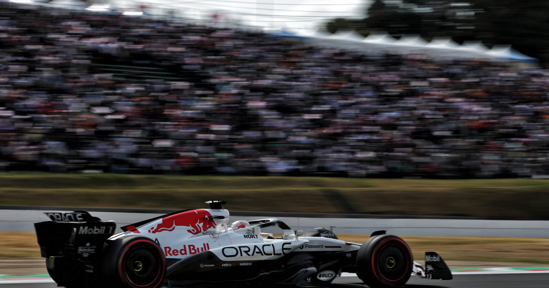 LIVE: Reaction as 'pure class' Verstappen wows to take Japanese GP pole ...