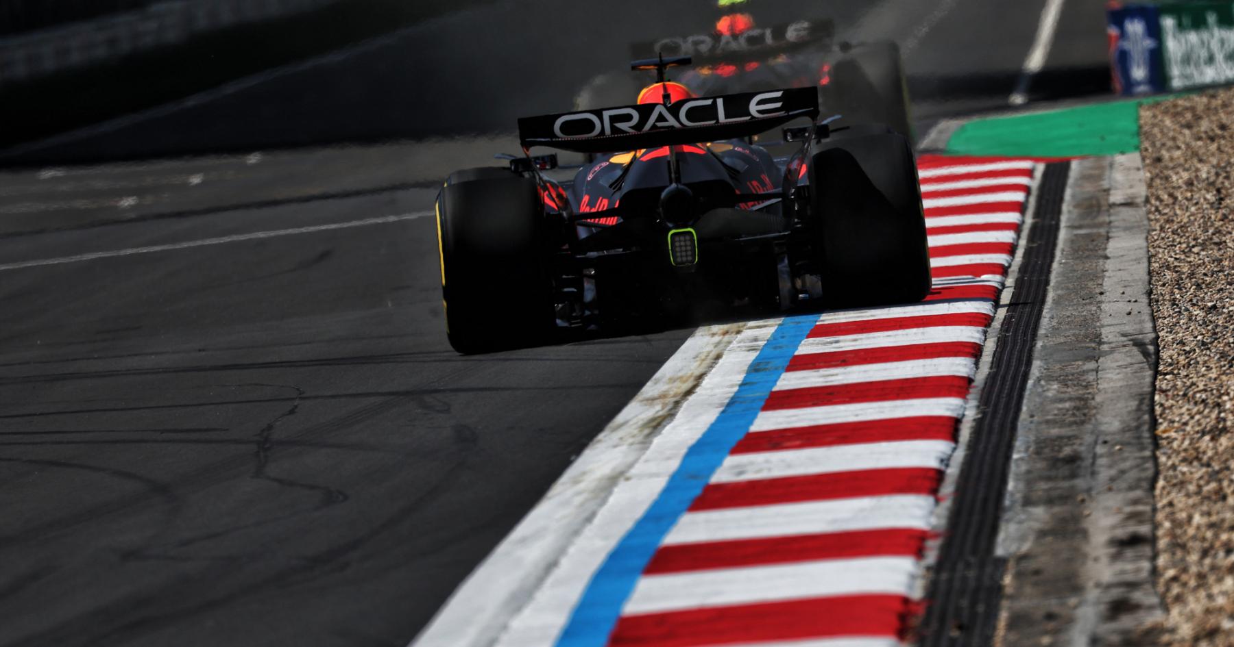 Data tonen aan: Verstappen profiteert van cruciale Red Bull-aanpassing | RacingNews365