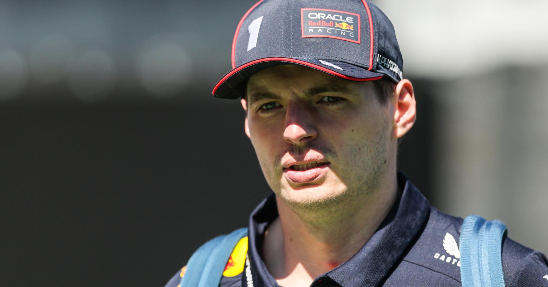 'Wolff flirt nog steeds met Verstappen' | RacingNews365