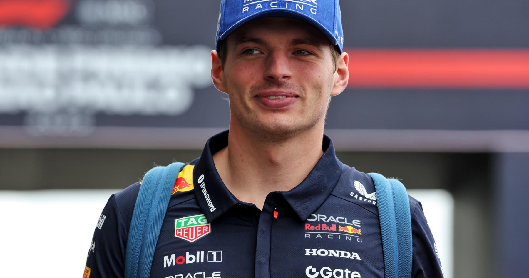 Mekies prijst 'ambassadeur' Verstappen: "Enorm geluk voor volgende generaties" | RacingNews365