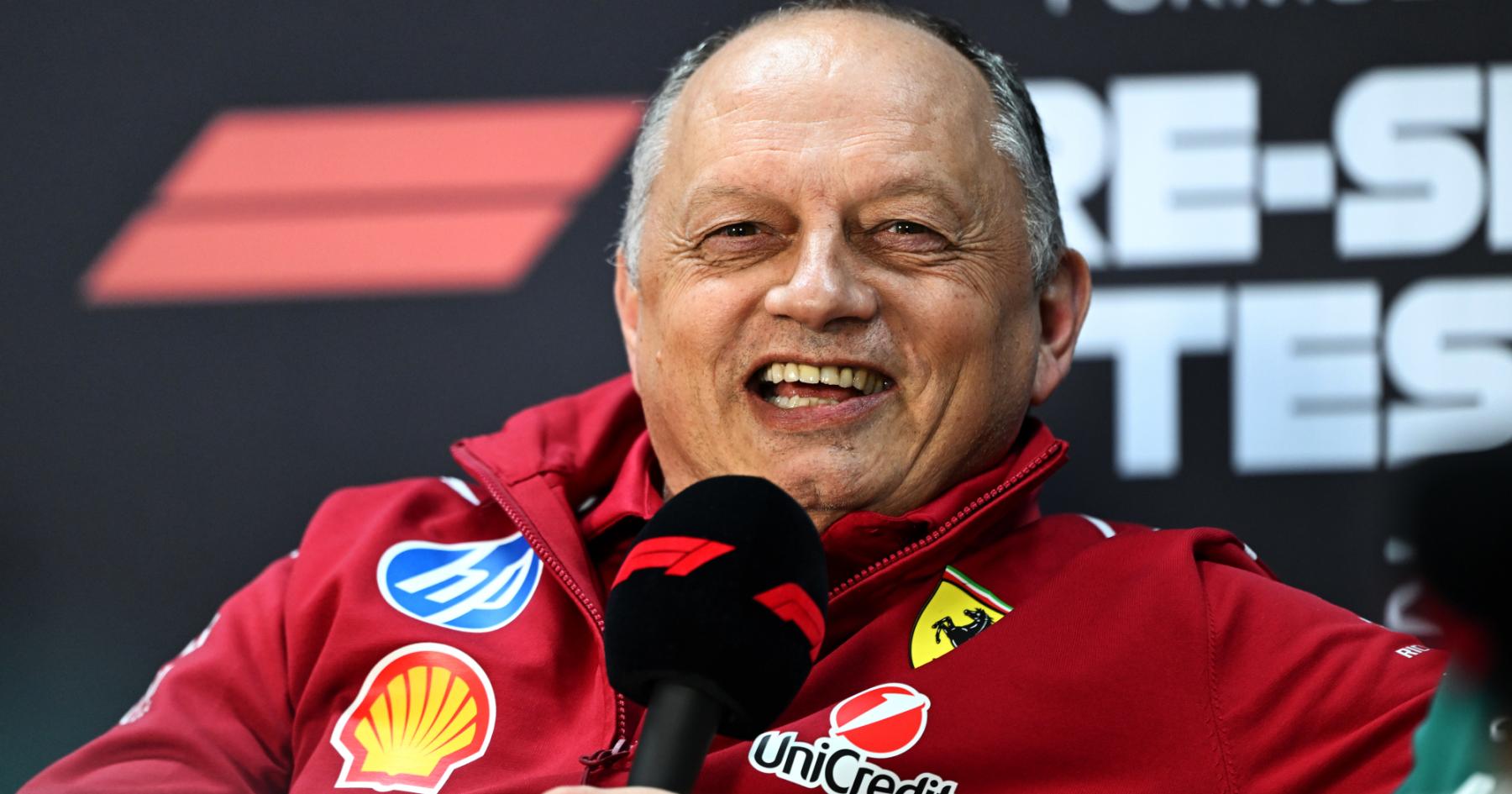 Ferrari-teambaas grapt na succes Hamilton: "Ik zie altijd de negatieve kant!" | RacingNews365