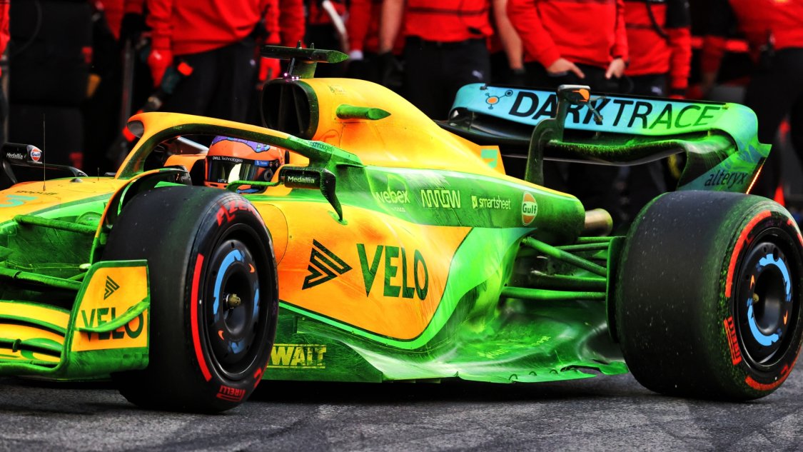 Flow-vis - Wat is toch die vreemde verf op F1-auto's? | RacingNews365